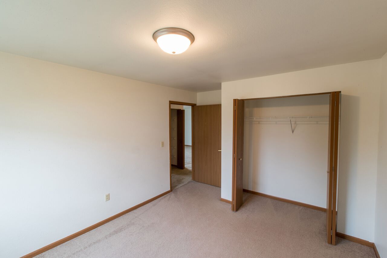 Stoneridge Apartments - Diamond Property Management