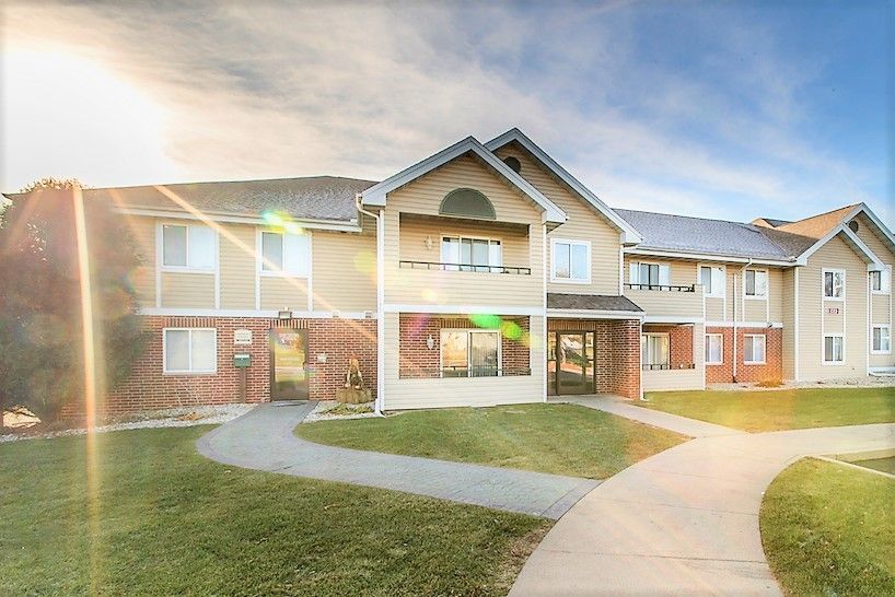 Chestnut Ridge Apartments - Diamond Property Management