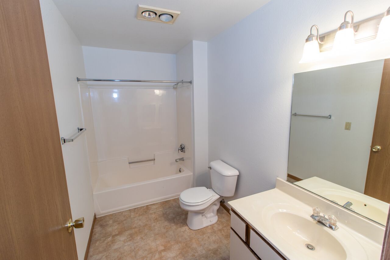 Stoneridge Apartments - Diamond Property Management