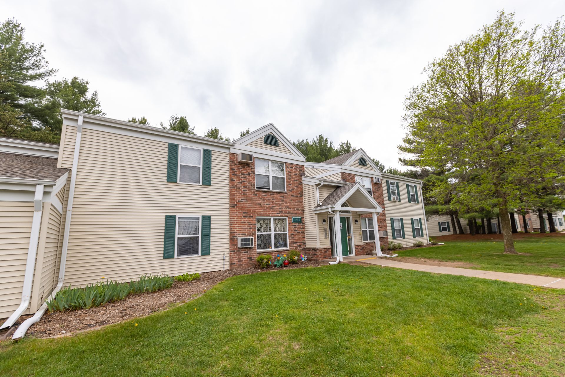 Allyson Court Apartments - Diamond Property Management, LLC