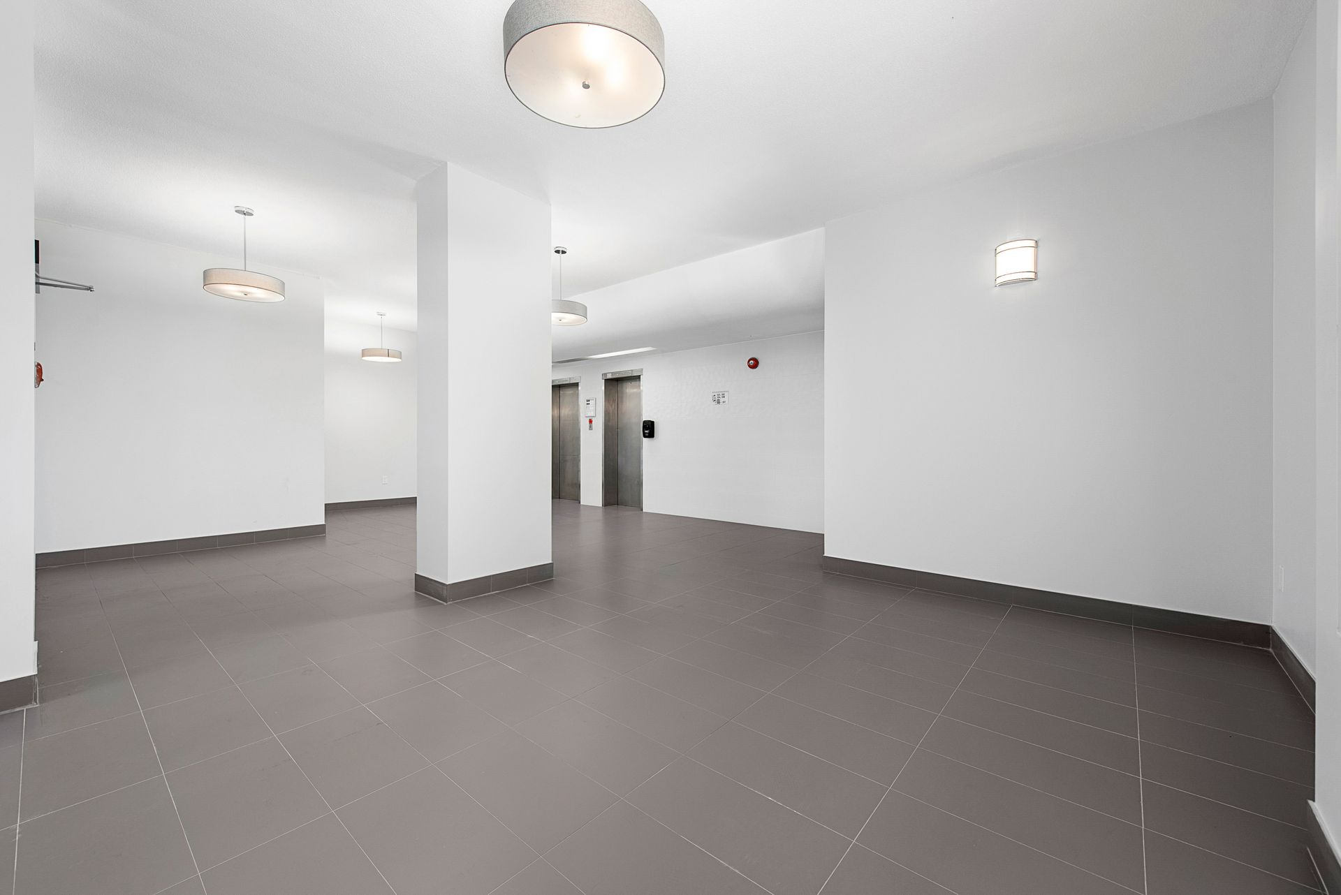 Suite and Building Pictures | Gallery, 18 Steeles Avenue East