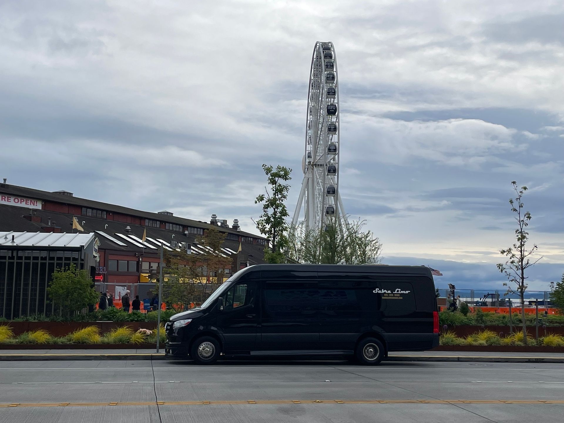 Luxury Transportation Service | Sabra Limo Service | Seattle, WA