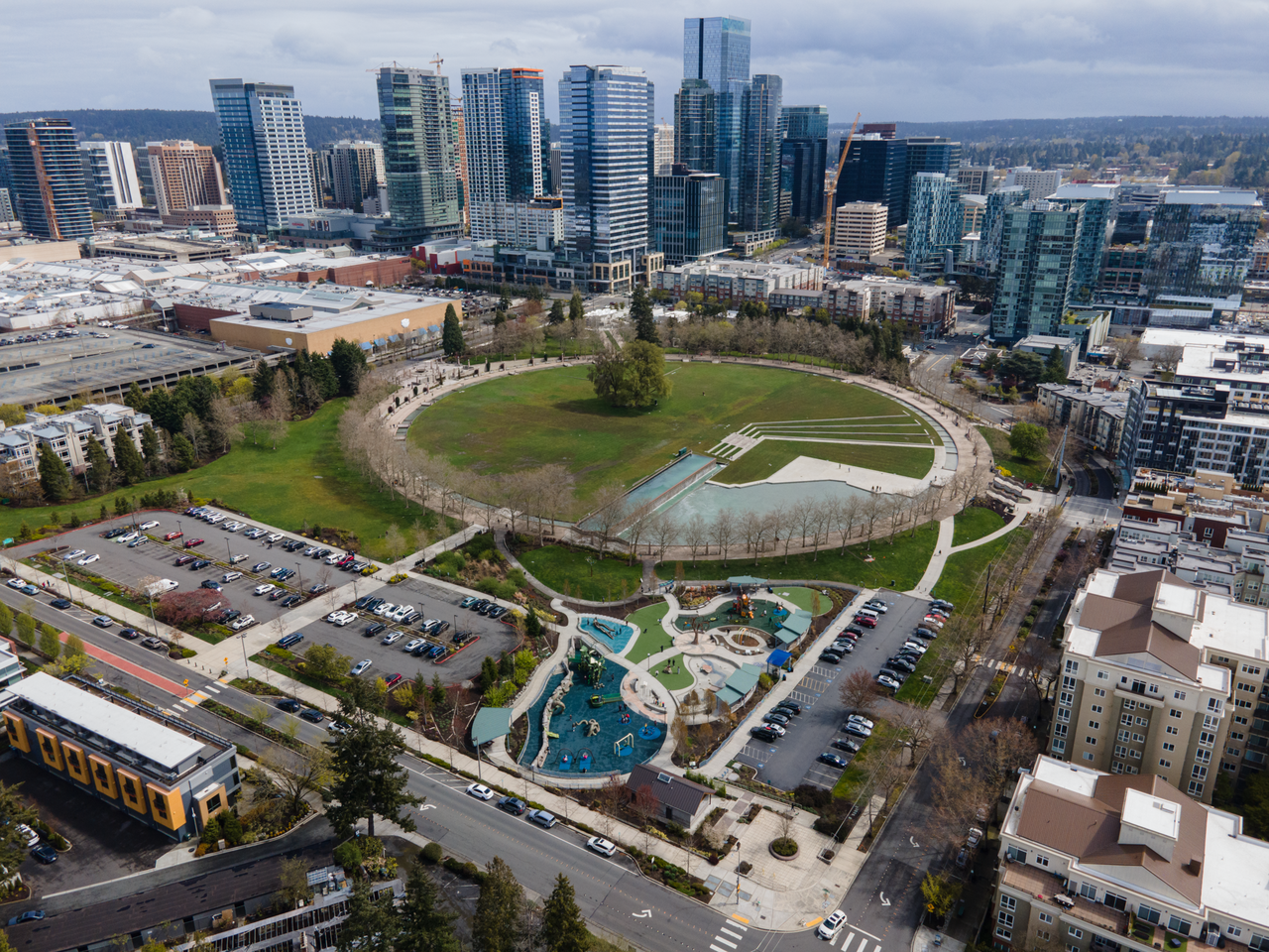 Luxury Transportation Service | Sabra Limo Service | Seattle, WA