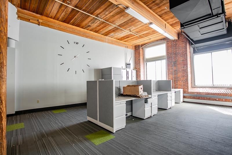 Available Spaces | Howland Place