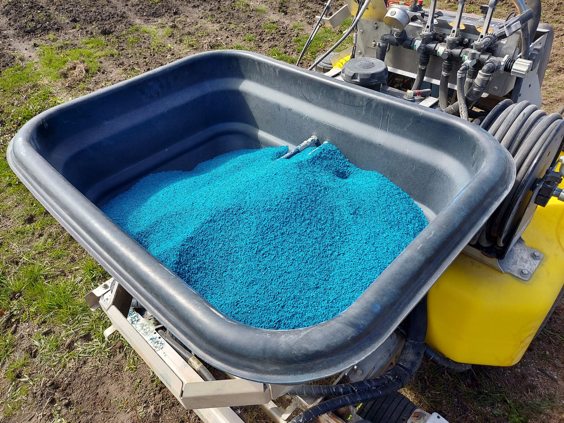 Lawn Fertilizer Service Ames IA, Lawn Treatment Application