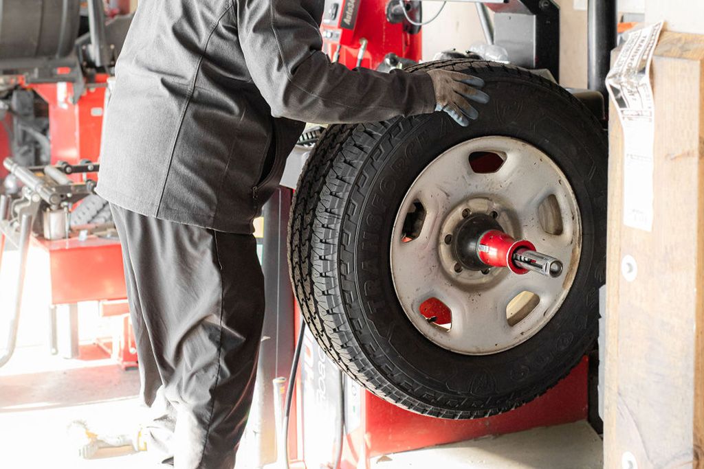 Lee's Service | Tire Sales | Auto Repair