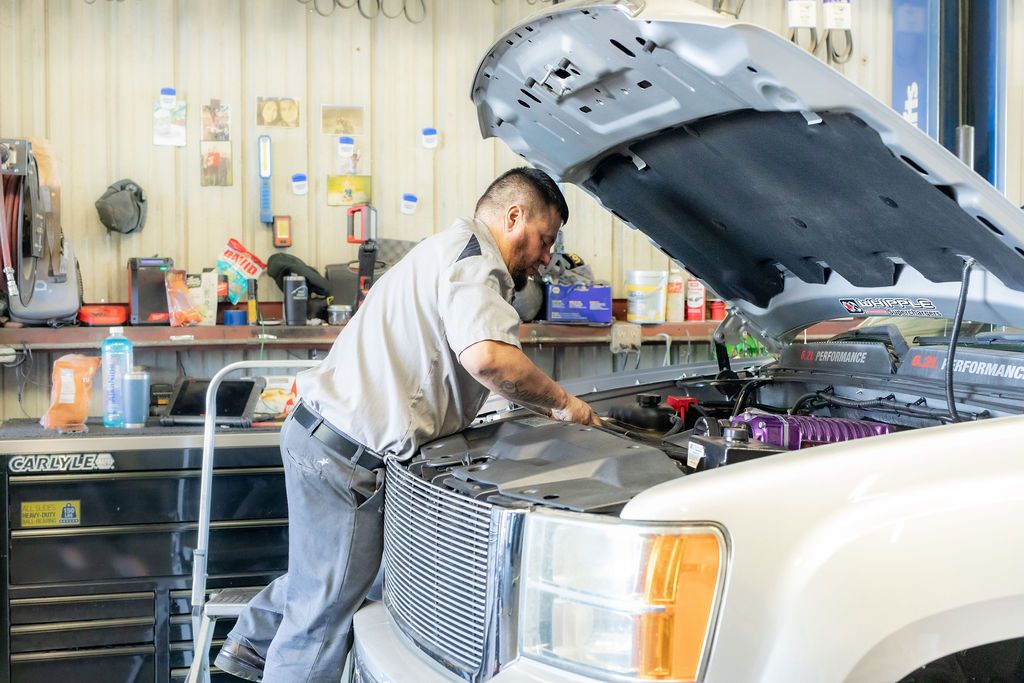 Lee's Service | Tire Sales | Auto Repair