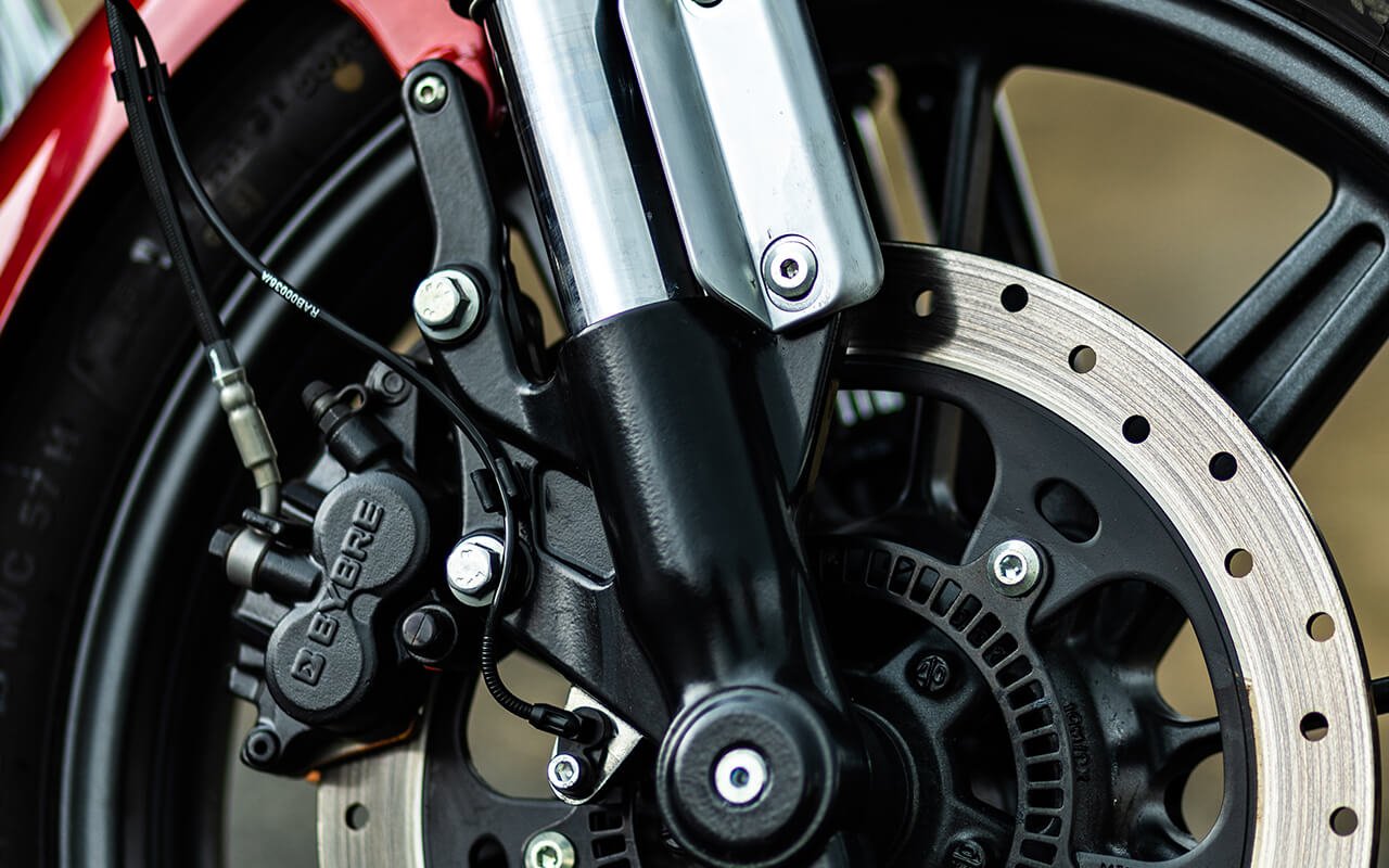 Official Royal Enfield Ireland - Royal Enfield Super Meteor 650