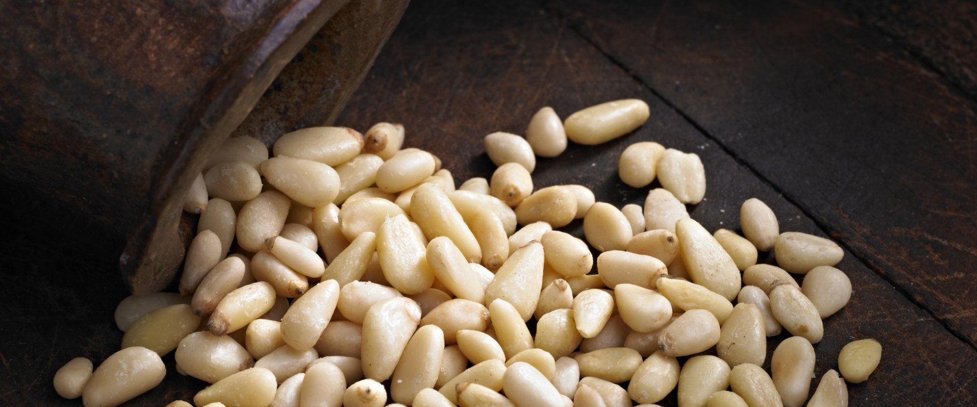 Pinoli siciliani | Mazzarino | Bongiovanni Mandorle Sicilia