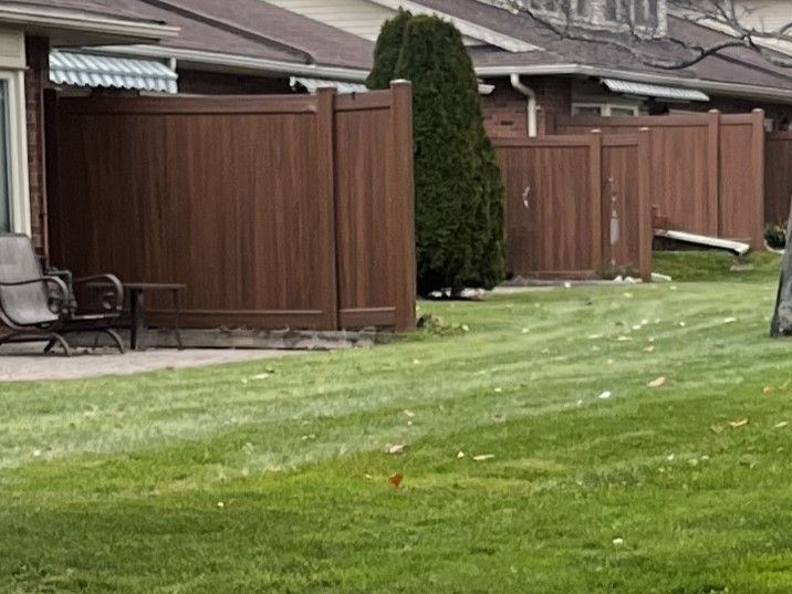 Hybrid Black Aluminum & Vinyl Fencing Privacy Screens | FenceSource