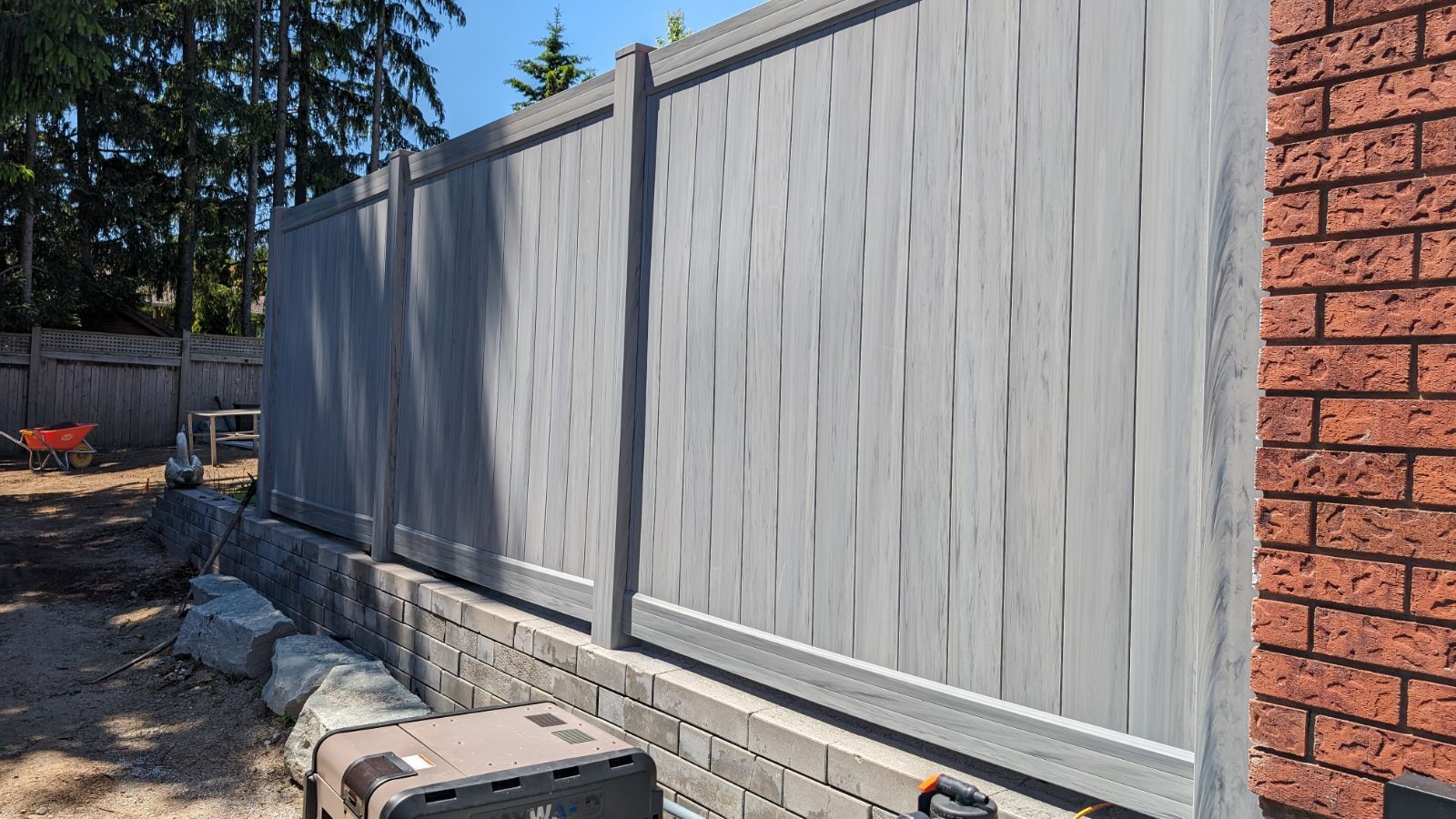 Hybrid Black Aluminum & Vinyl Fencing Privacy Screens | FenceSource