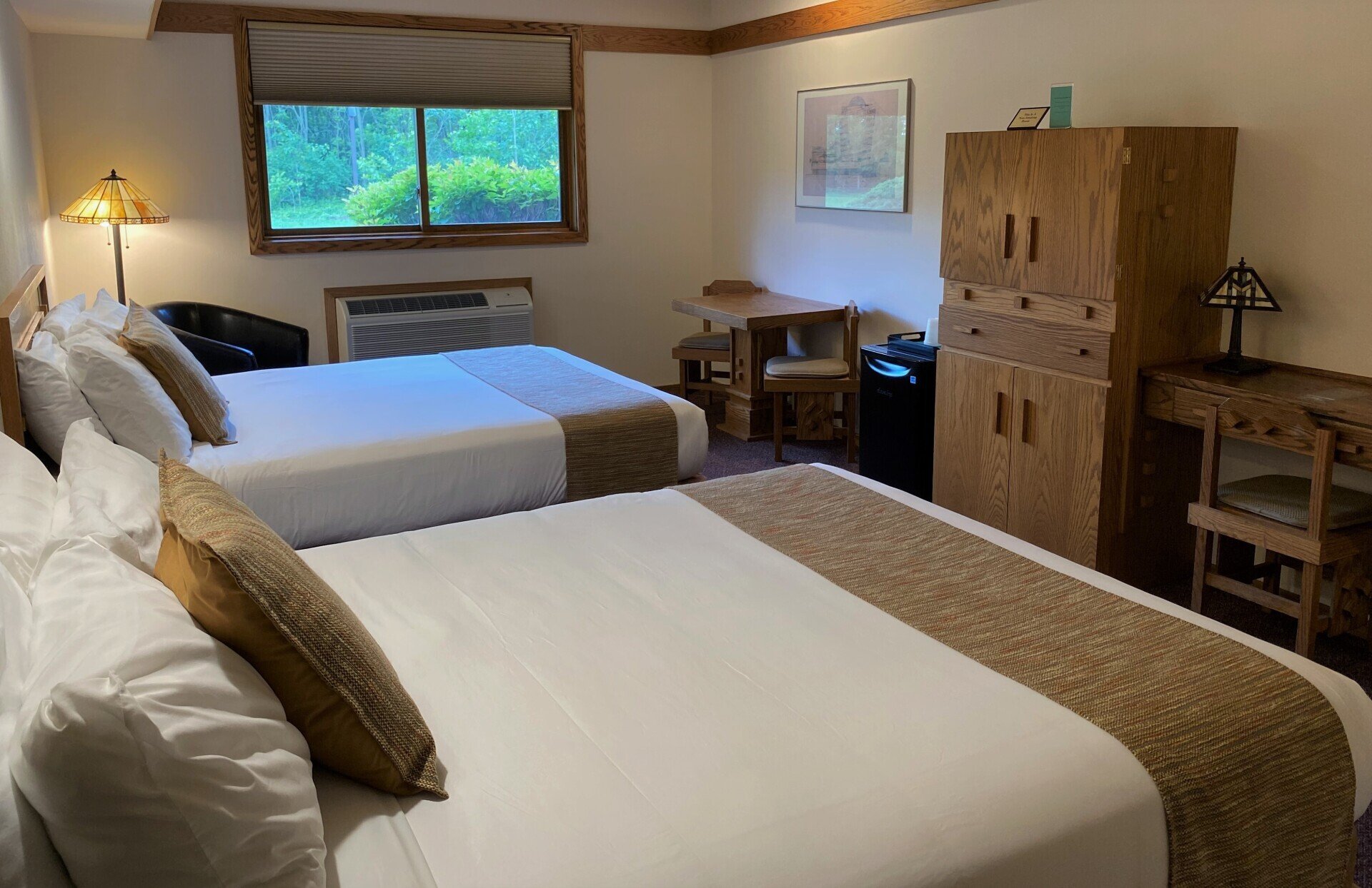 About Us | Spring Valley Inn