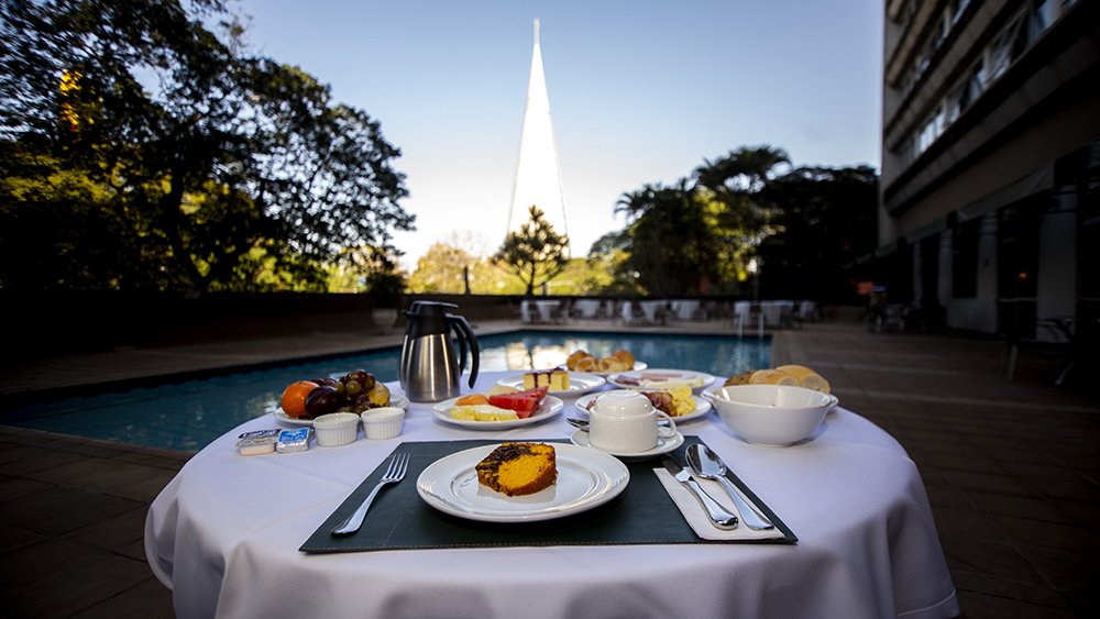 Gastronomia | Hotel Deville Business Maringá | Hotéis Deville