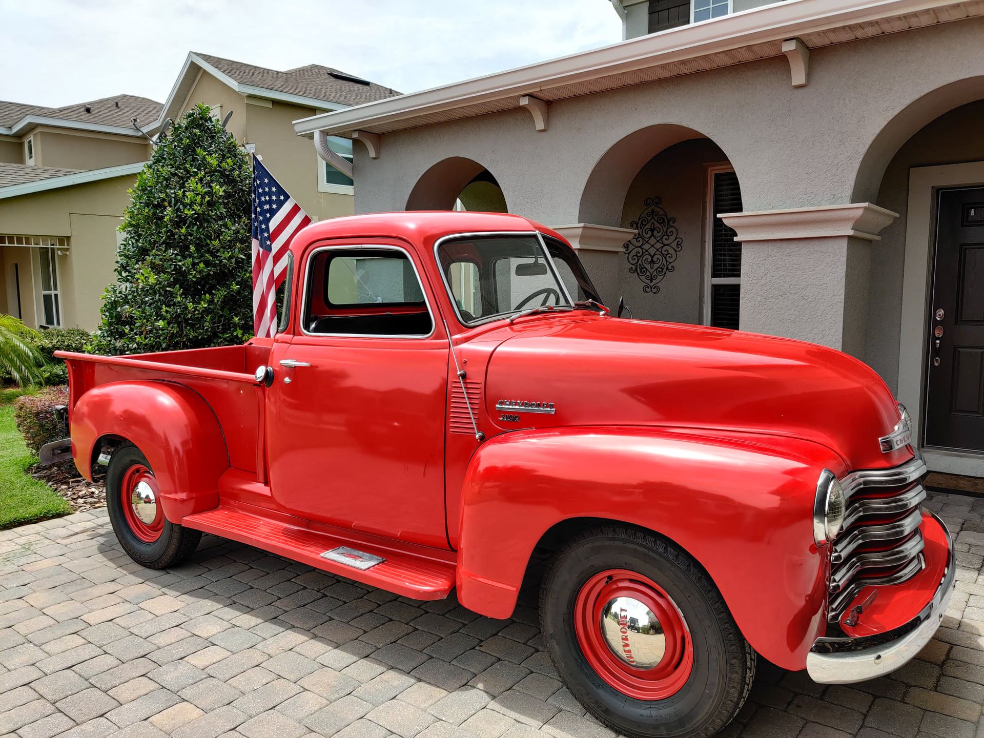 Crowds Give Hamlin Cruise-In the "Wheel" of Approval