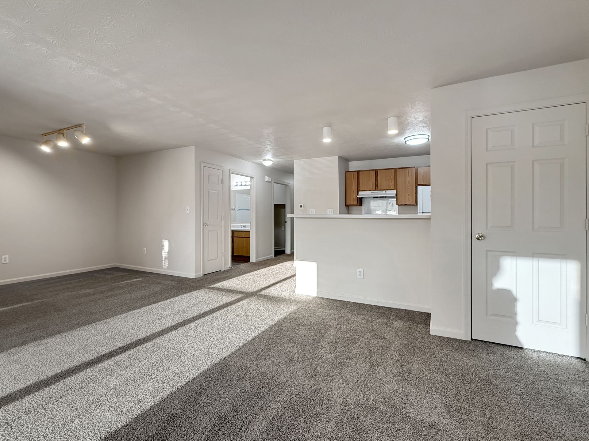 Springview Apartment Homes | Newburgh, IN