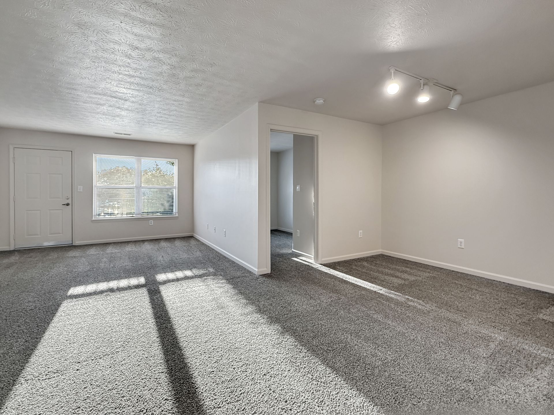 Springview Apartment Homes | Newburgh, IN