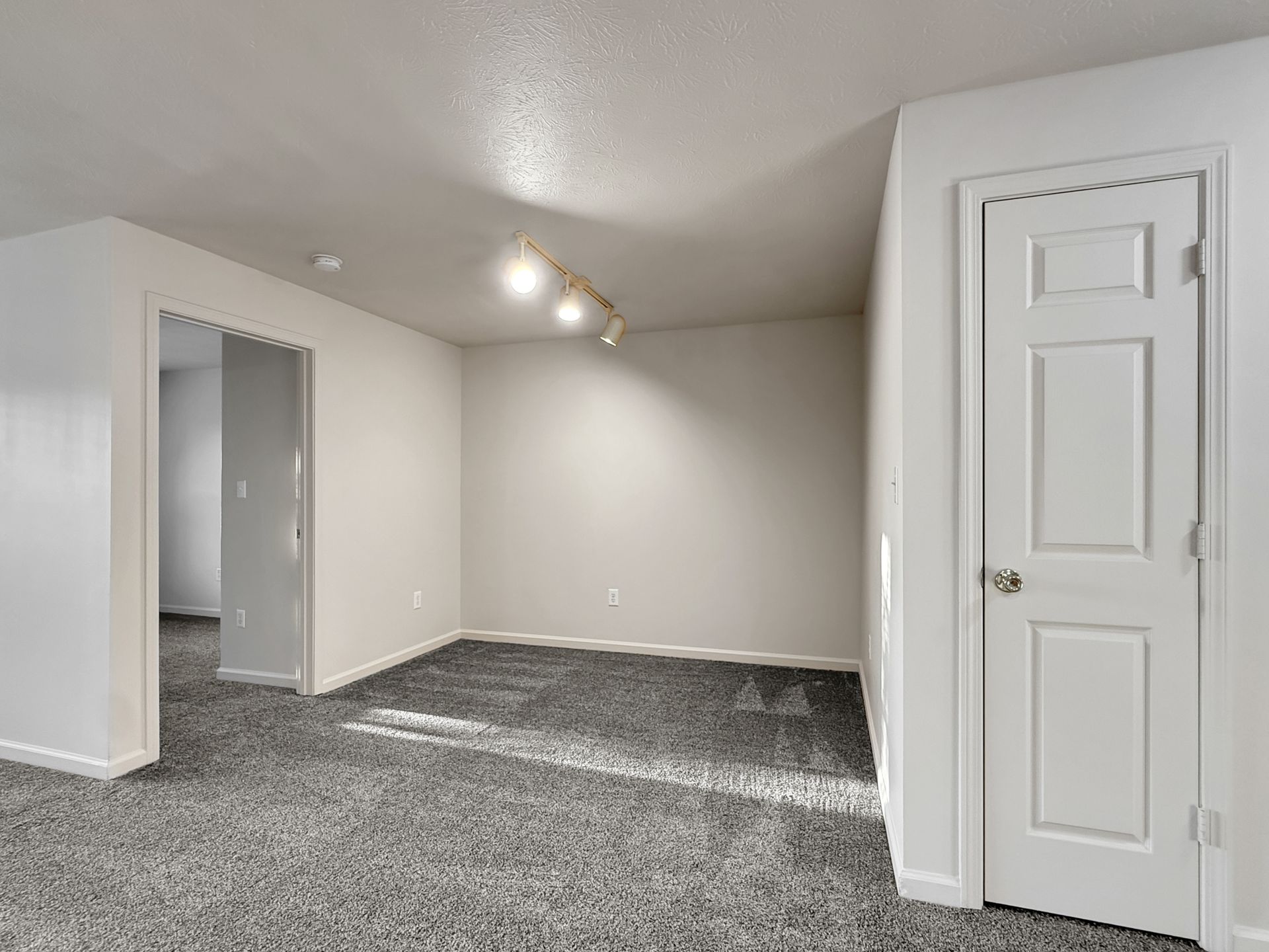 Springview Apartment Homes | Newburgh, IN