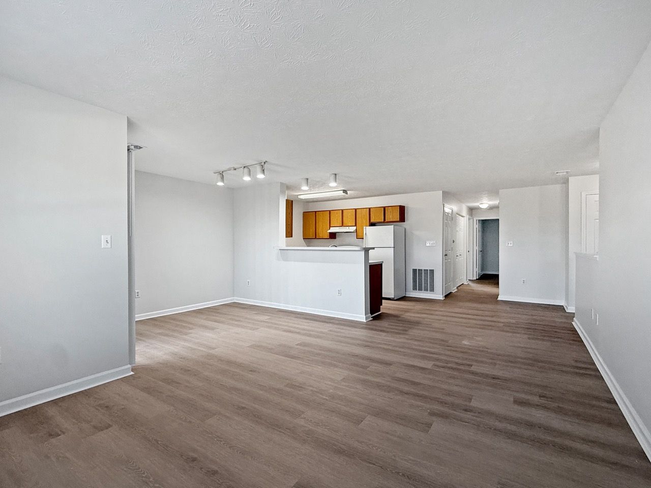Springview Apartment Homes | Newburgh, IN