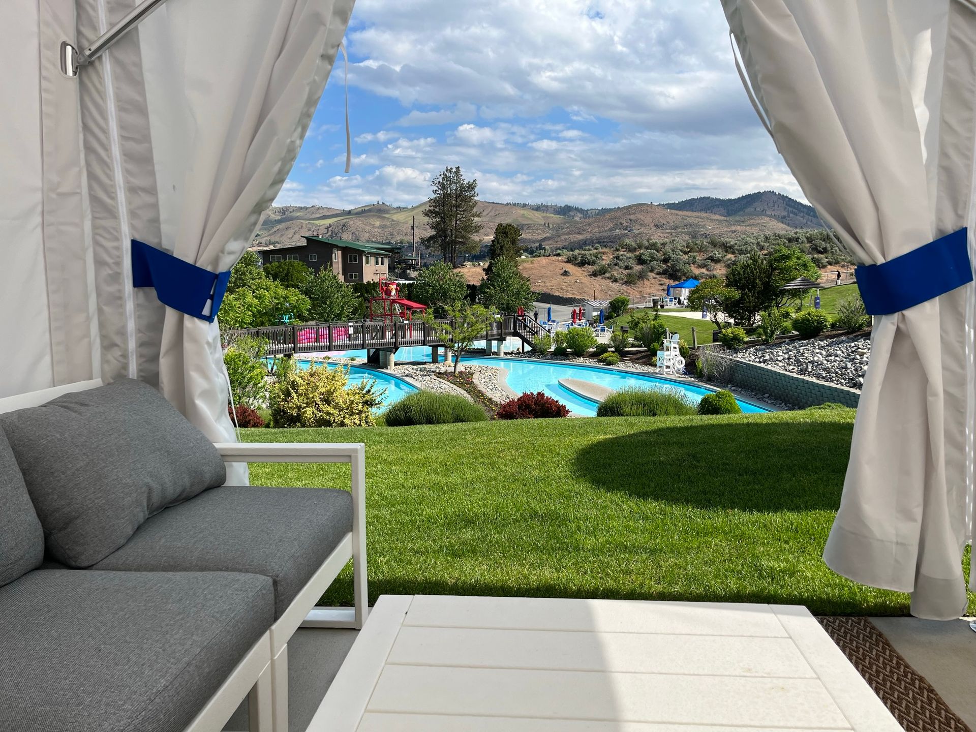 Lake Chelan Waterpark for families. Slidewaters & Surf