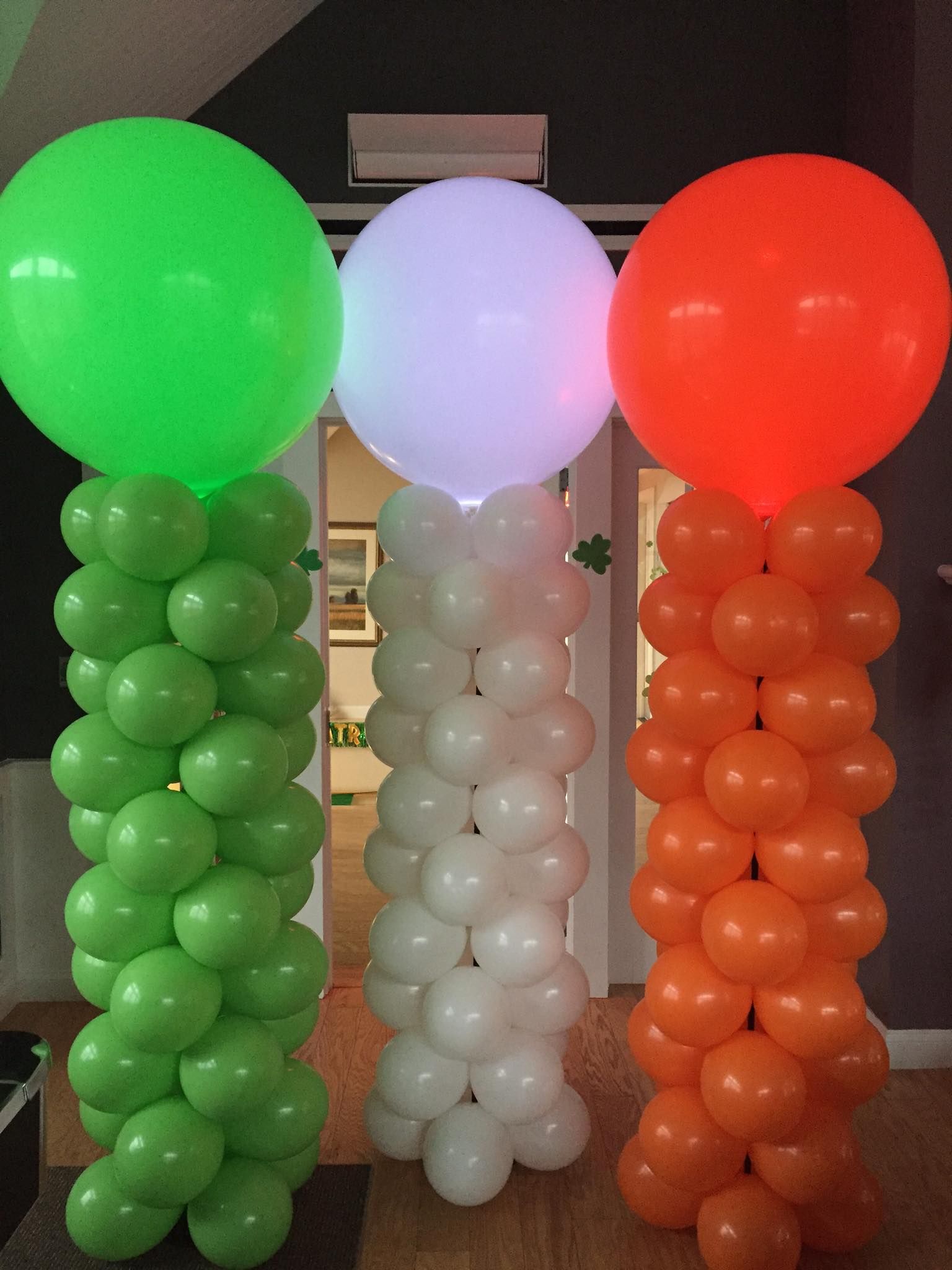 Balloon Decor & Arches | Fun By The Yard | South Bend, IN