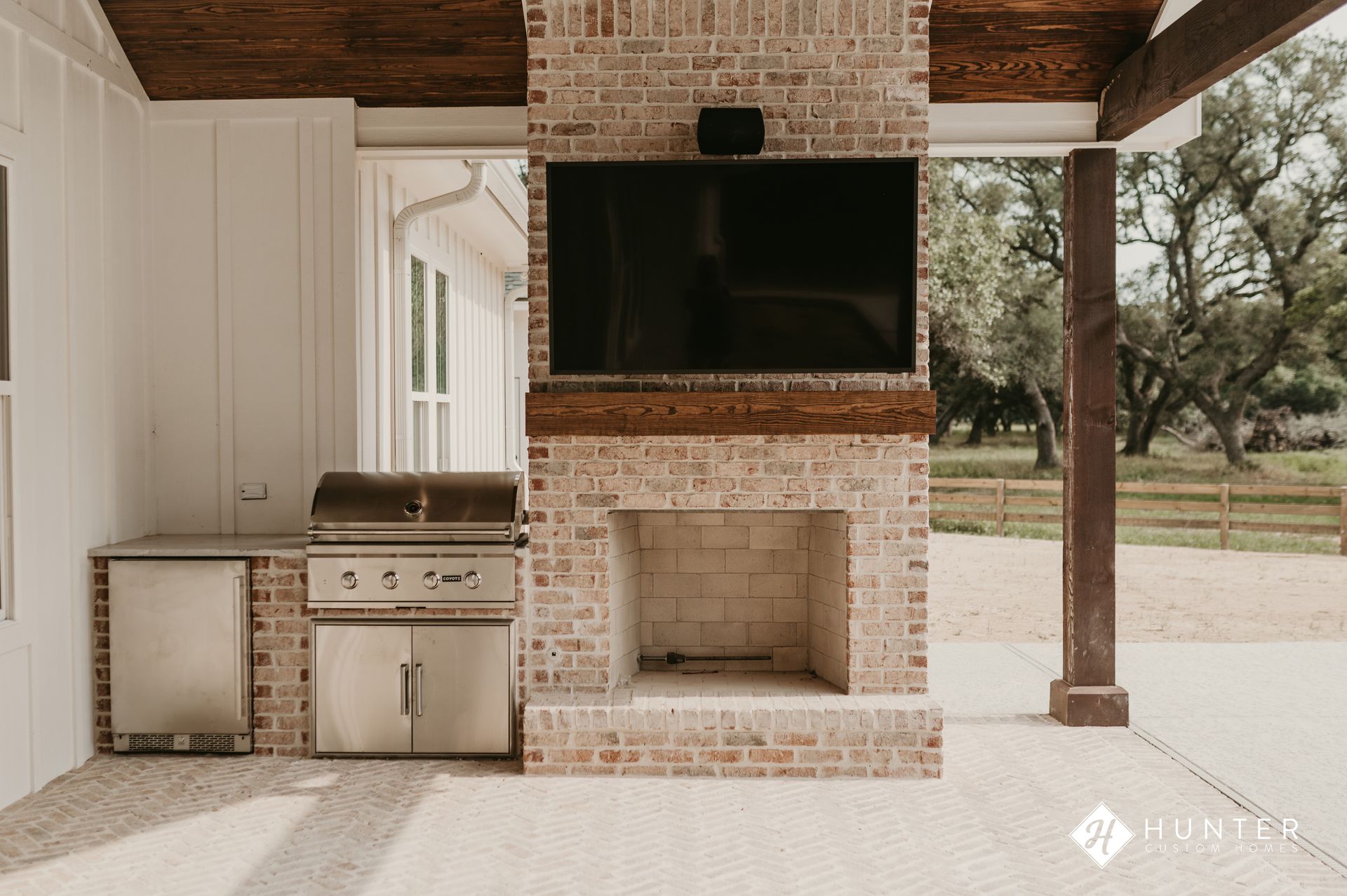 Gallery | La Ward, TX | Hunter Custom Homes