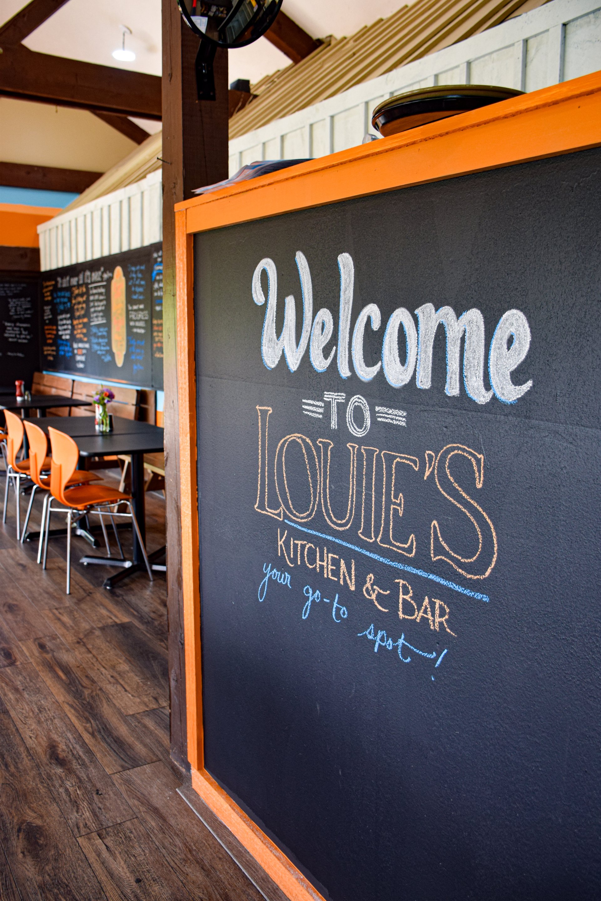 Dining Experience - Louie's Kitchen and Bar