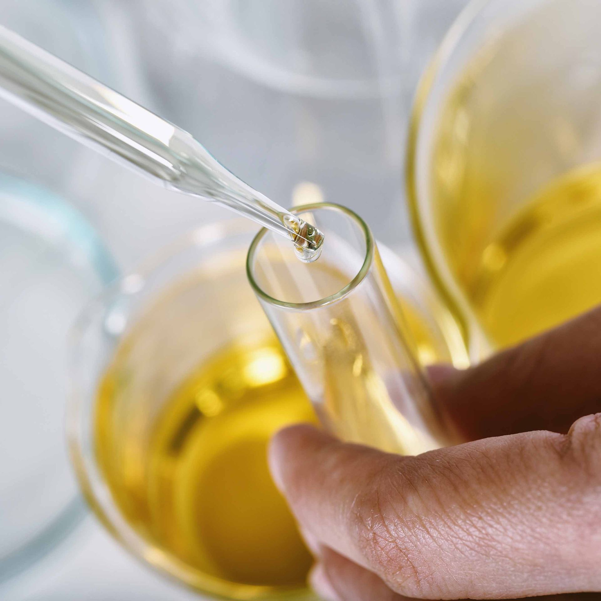 Mercaptan Treatment | Odor & Sulfur Compound Removal for Oil & Gas