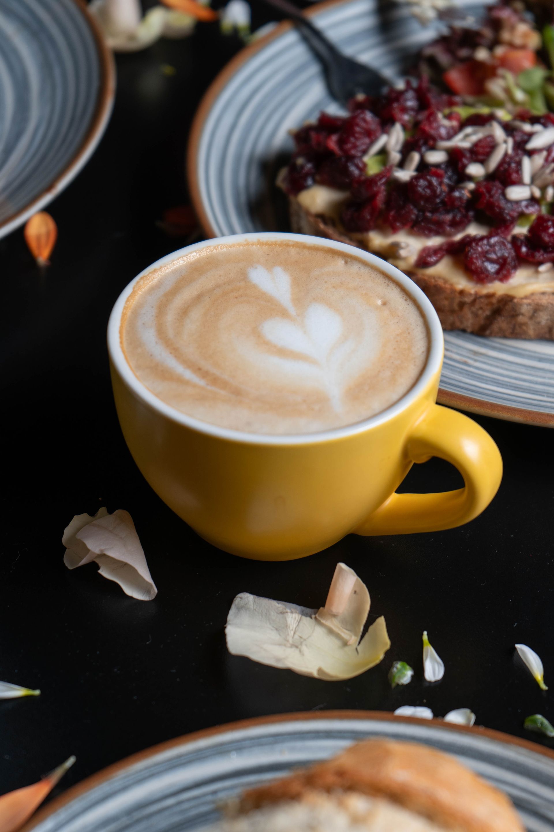 Get in Touch with Urban Hotel The Golden Stork