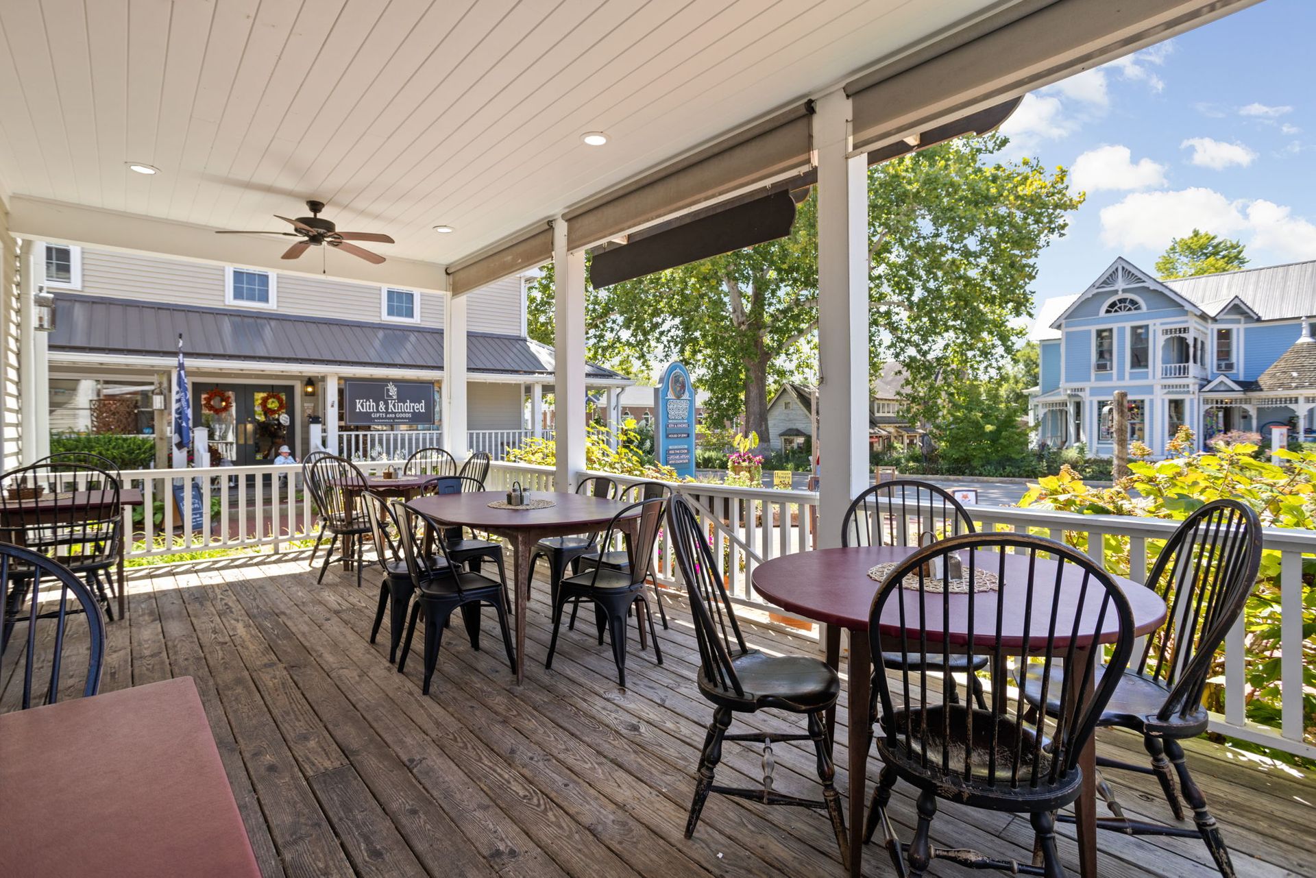 Gallery | Artists Colony Inn | Nashville