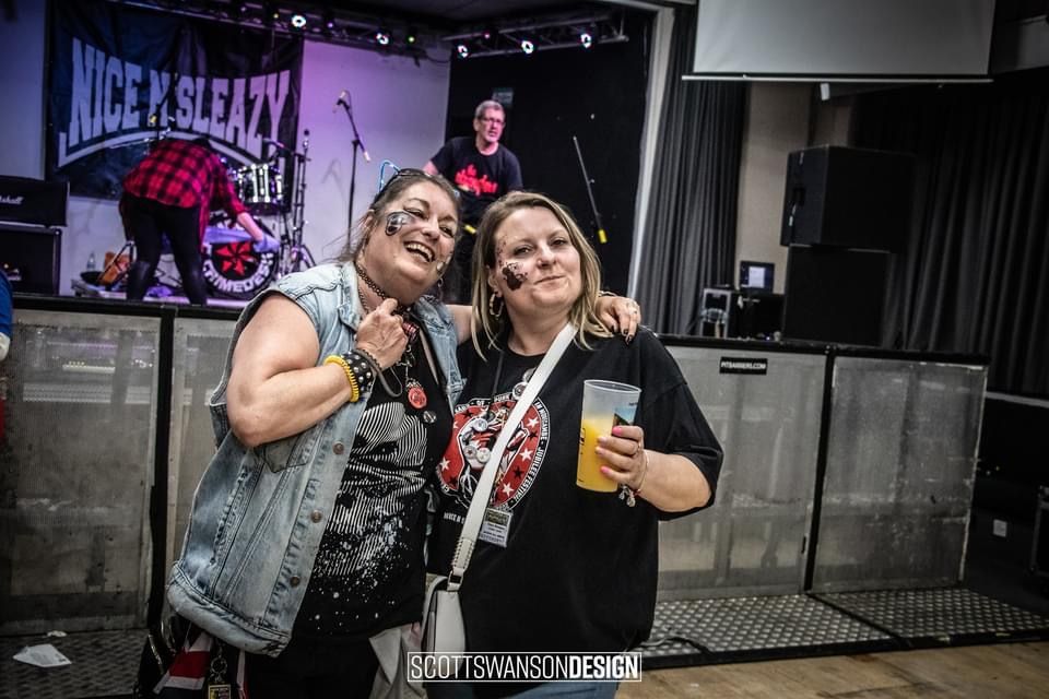 Sleazy live information