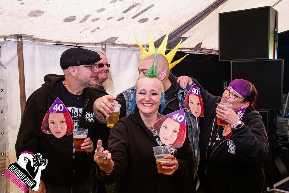 Sleazy live information