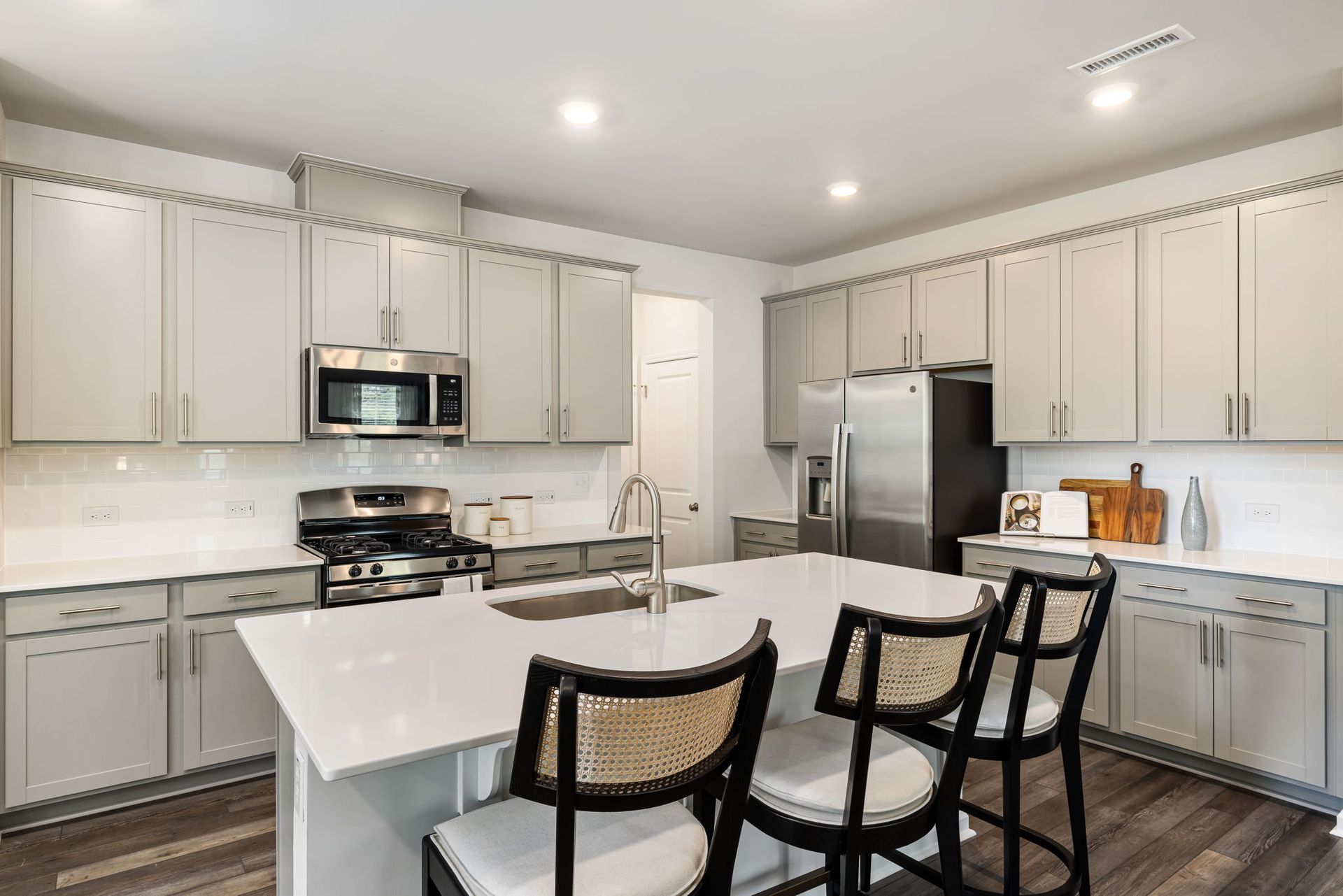 Build-for-Rent Townhomes & Single-Family Homes