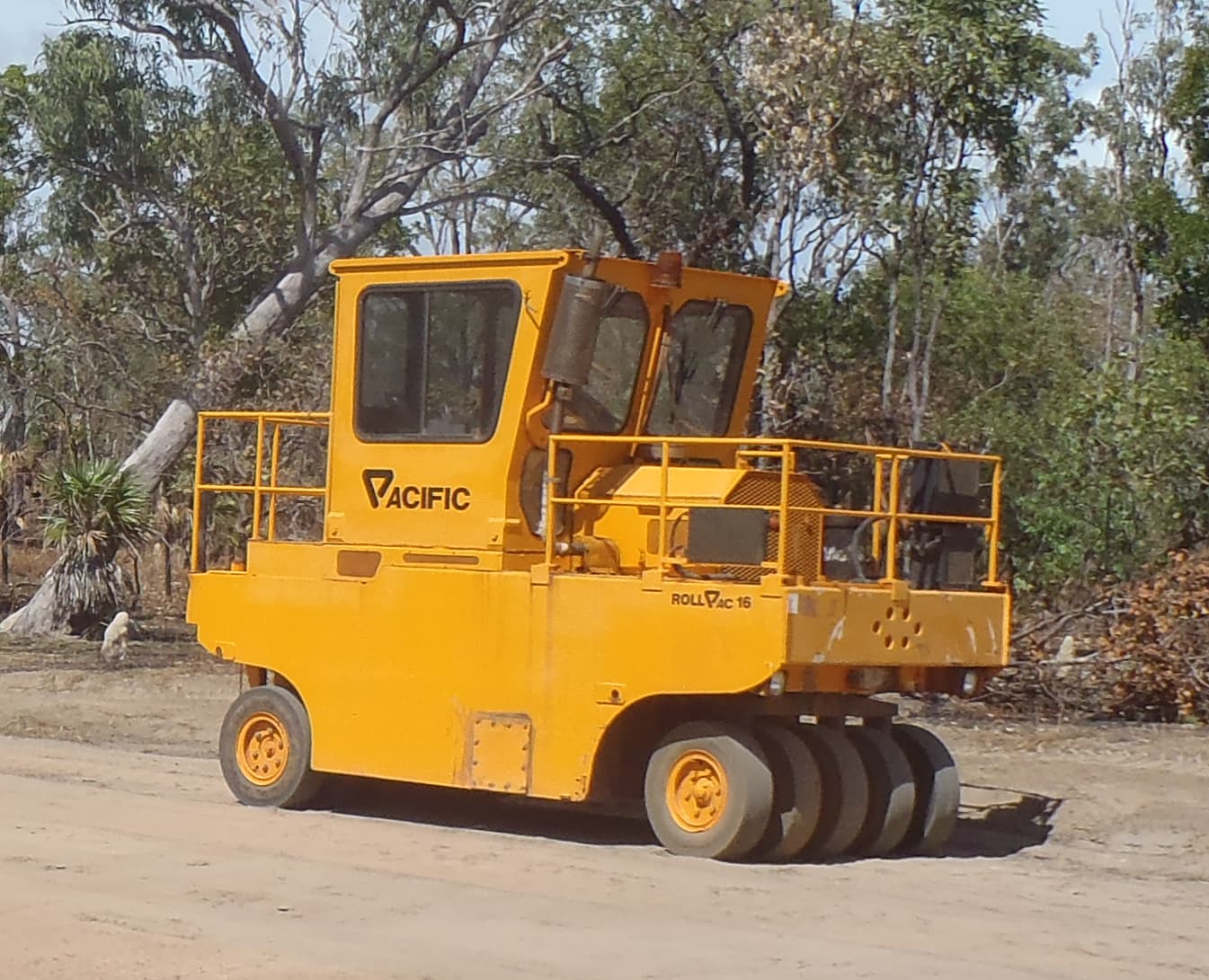 Equipment Hire in Darwin | Lavercombe Quarries