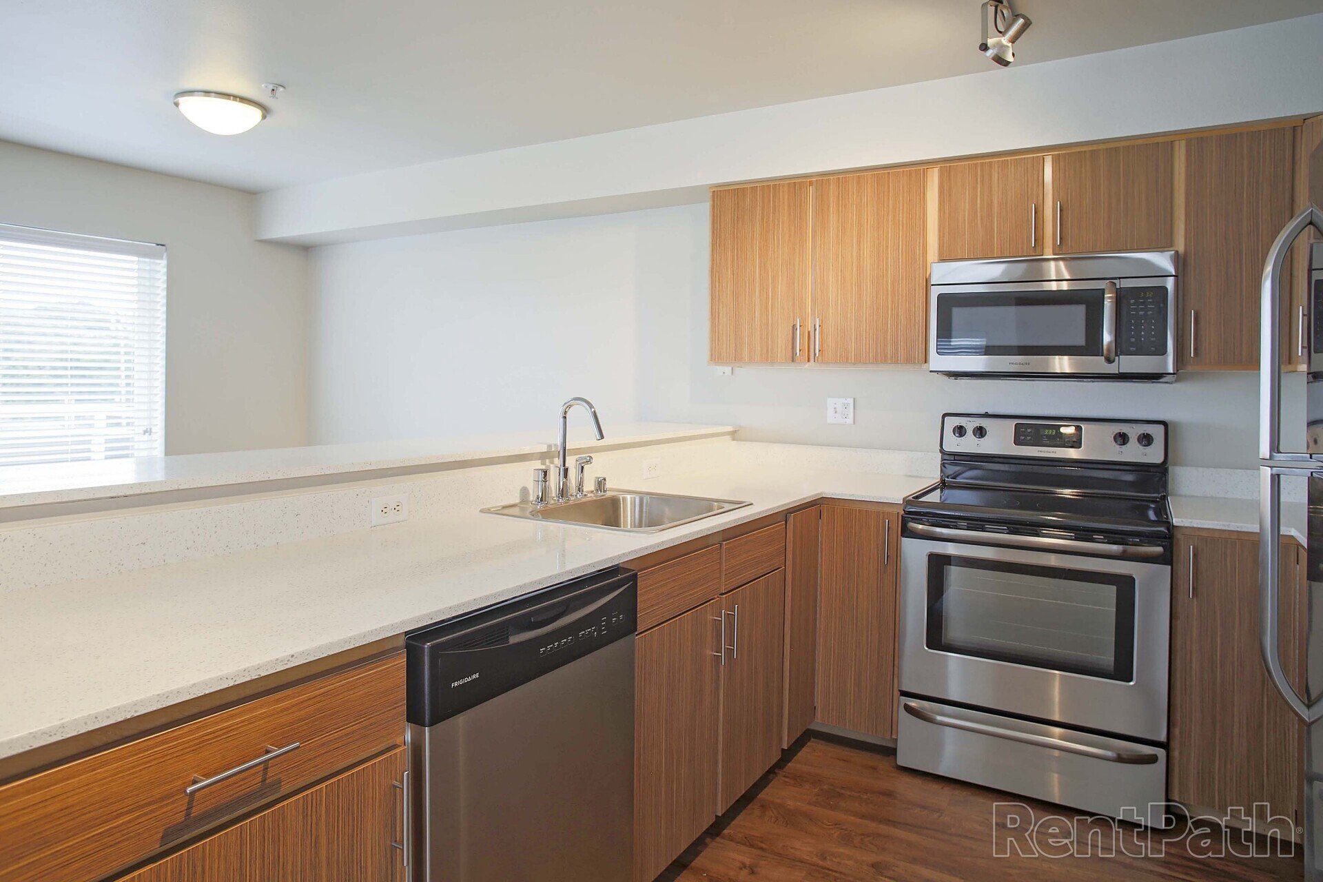 Home | Westside Flats | Seattle, WA