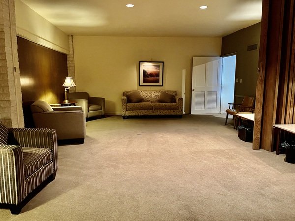 Explore Eversole Mortuary Facilities Designed for Comfort