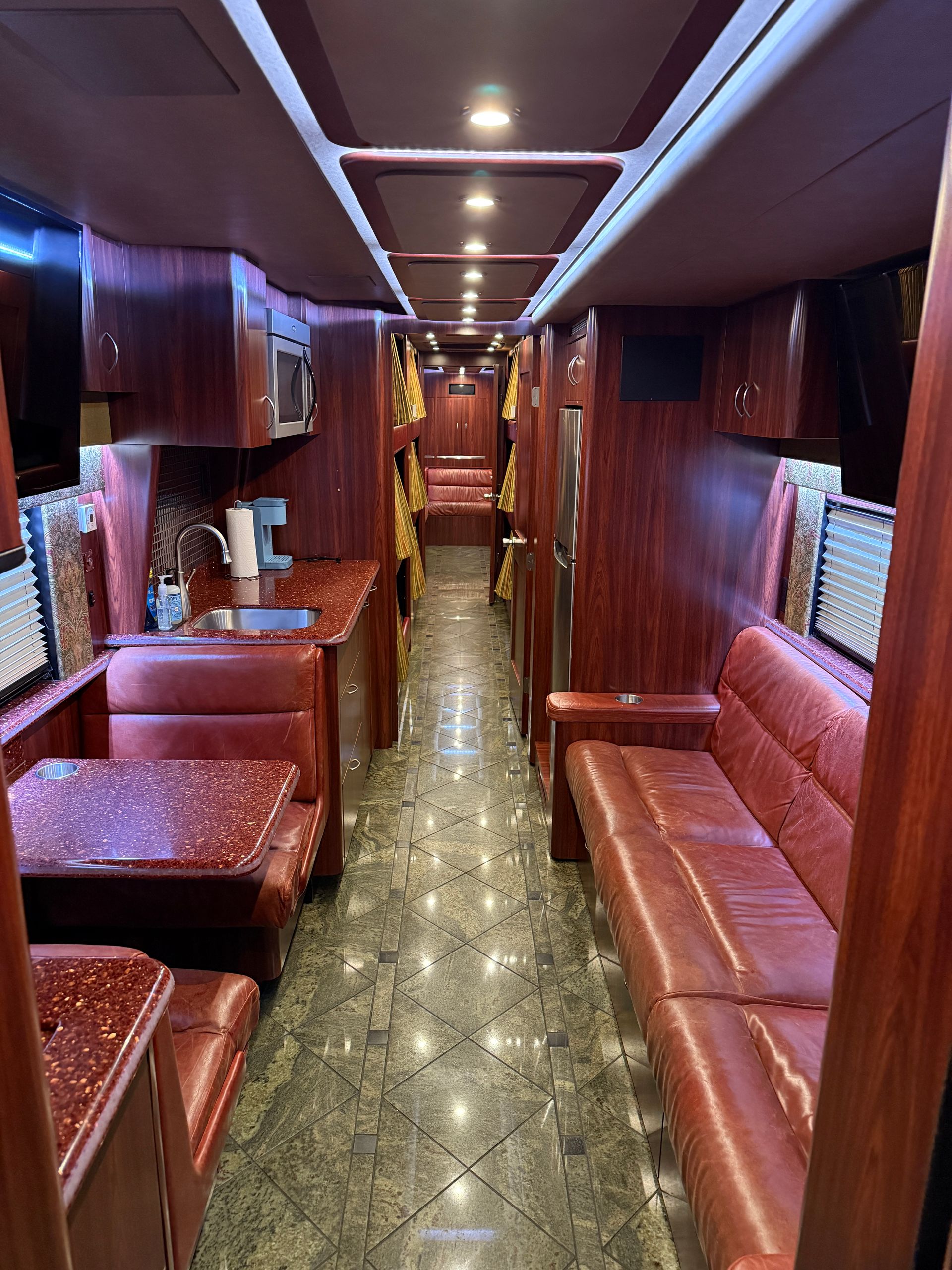 Howard Leasing, Inc | Premium Celebrity Motor Coach Rentals