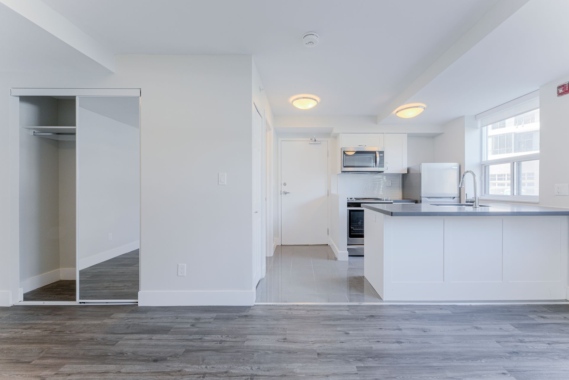Suite and Building Pictures | Gallery, 340 The East Mall