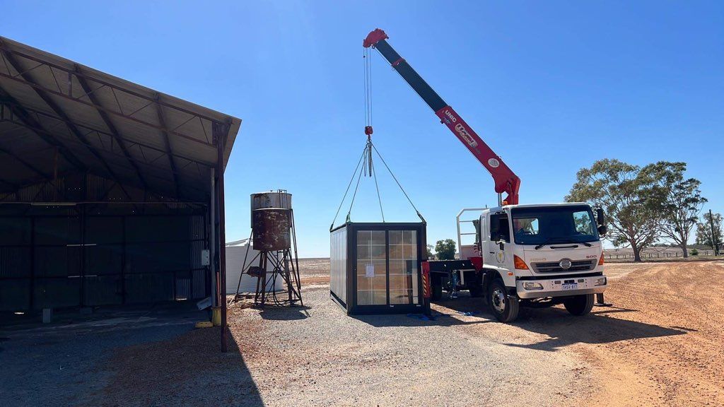 Sutherco | Mine Spec HIAB Crane Hire | Wet & Dry Hire