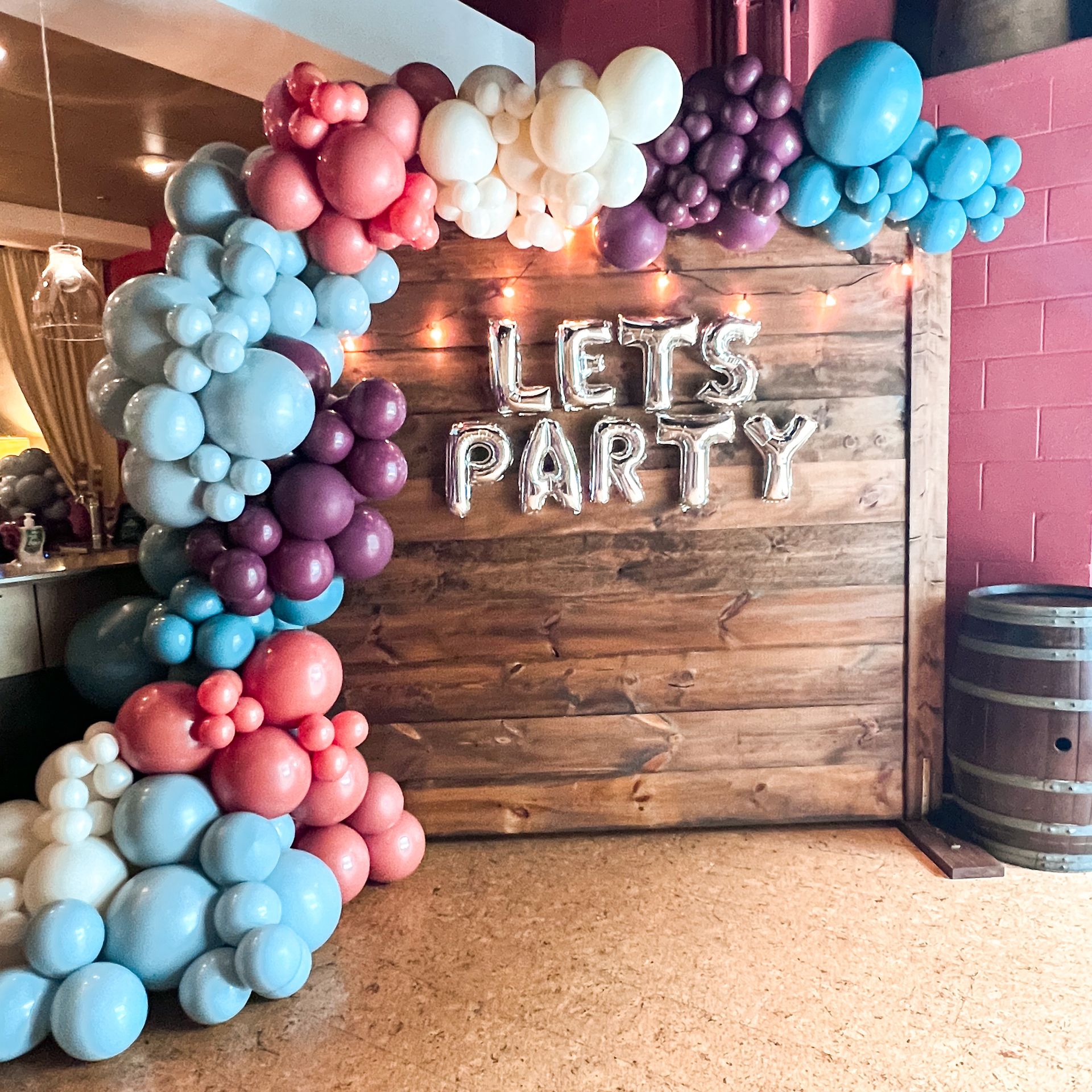 Orlando Balloon Decorator, Tabitha's Balloon Bar