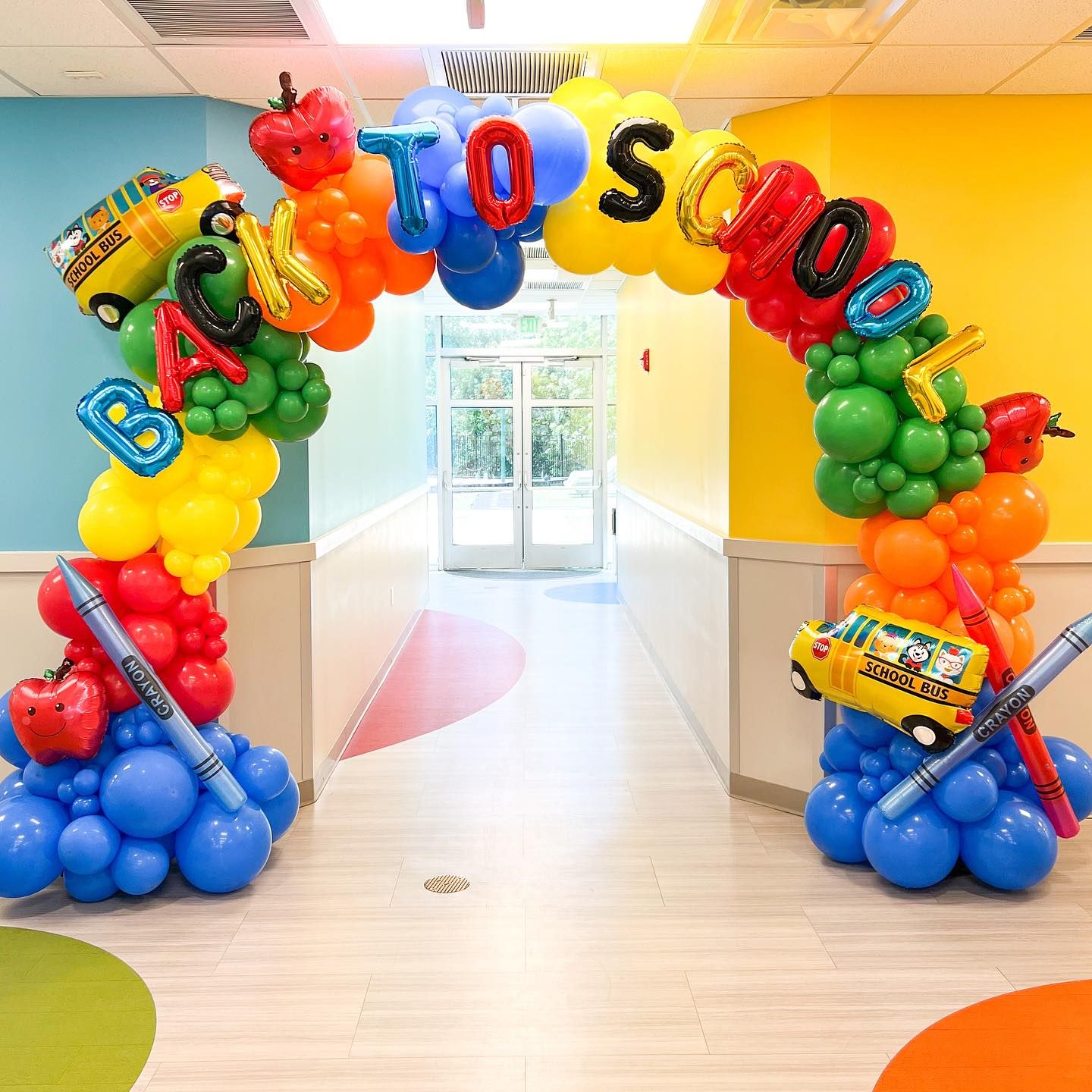Balloon Arches Orlando | Custom Balloon Arch Decorations