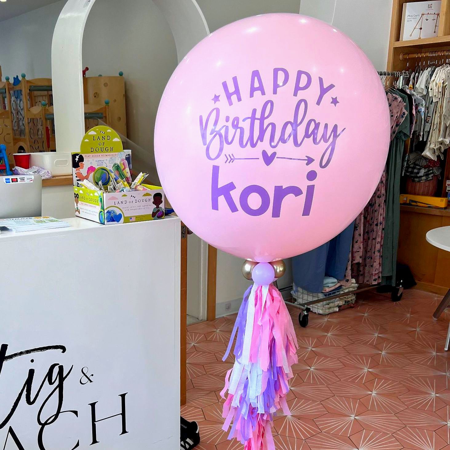 Grab and Go Balloon Decor | Westchester Pop Stars INC