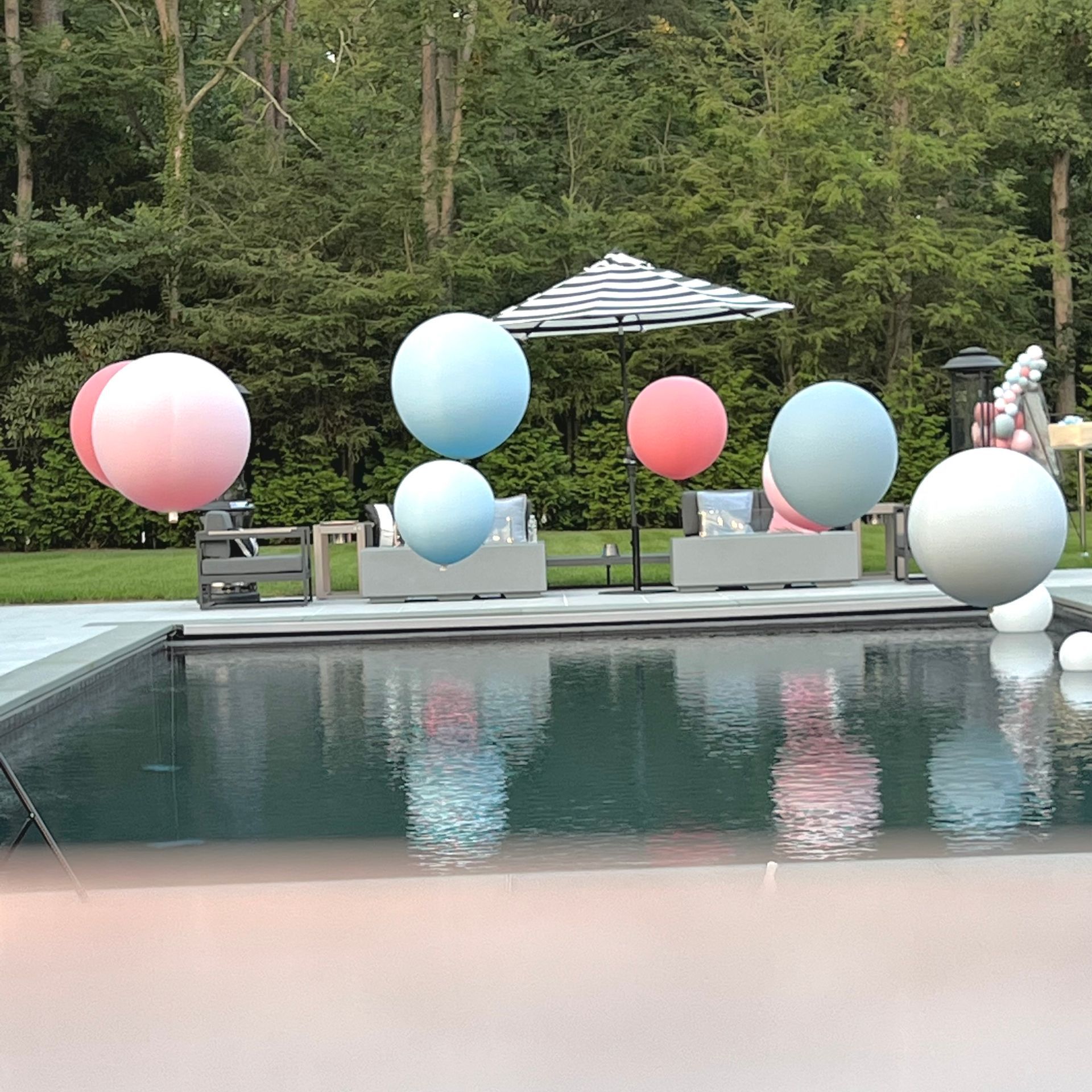 Professional Balloon Decor - Westchester Pop Stars INC.