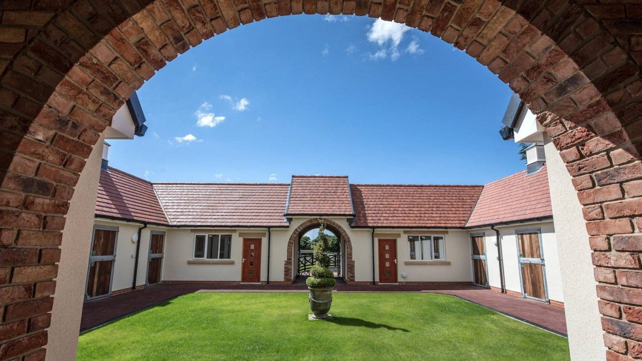 Home [www.elwickstud.co.uk]