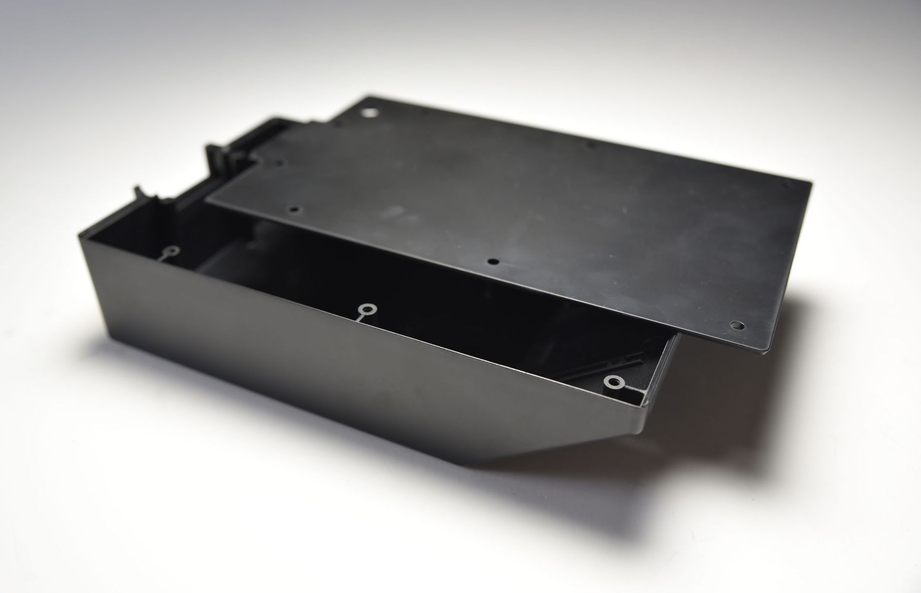 Plastic Injection Molding | Mark One Manufacturing | Minster