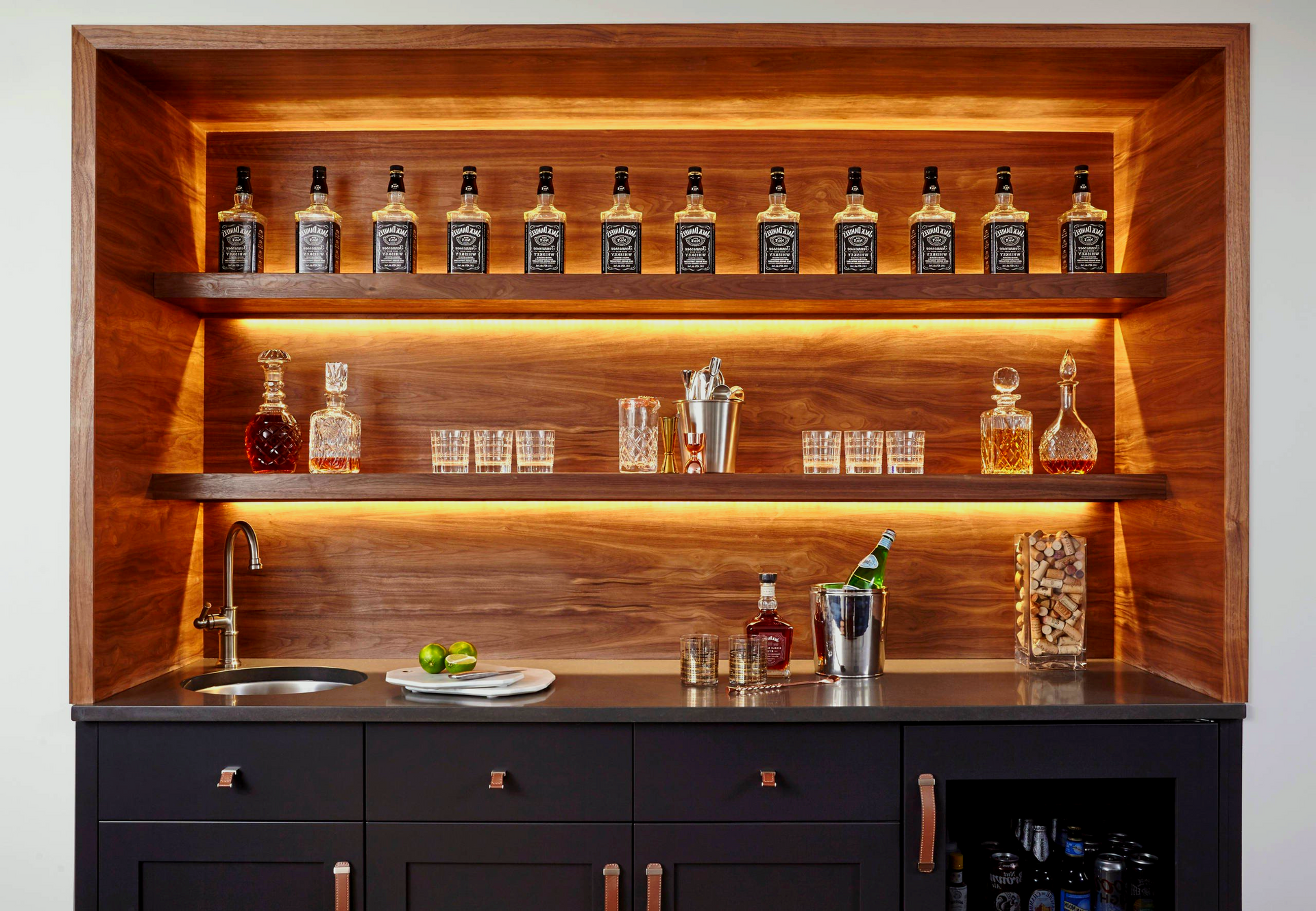 Custom Home Bar Cabinets & Built-In Bars Sydney | Sydney Cabinet Makers