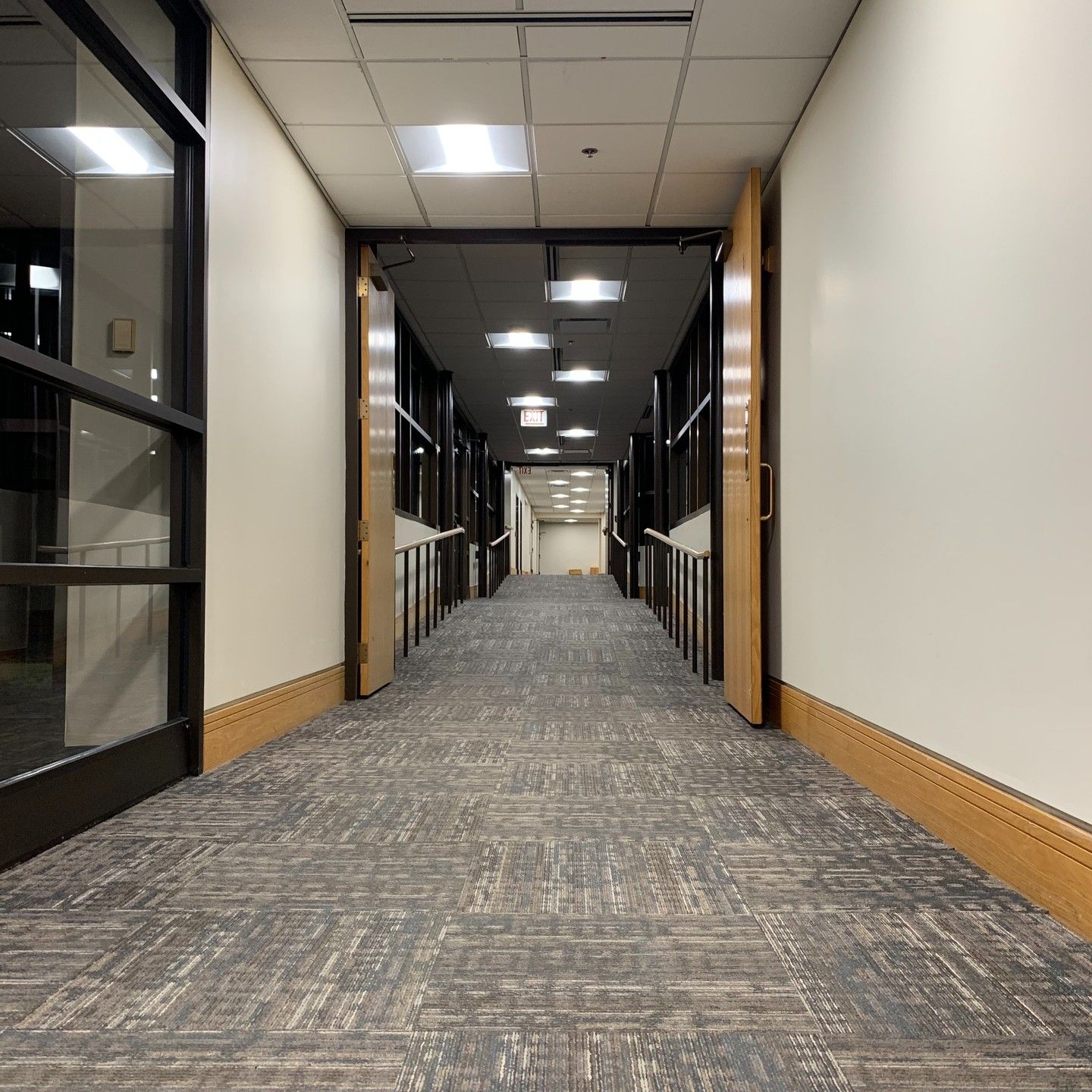 Commercial Pole Lights and Security Packs | New York, NY