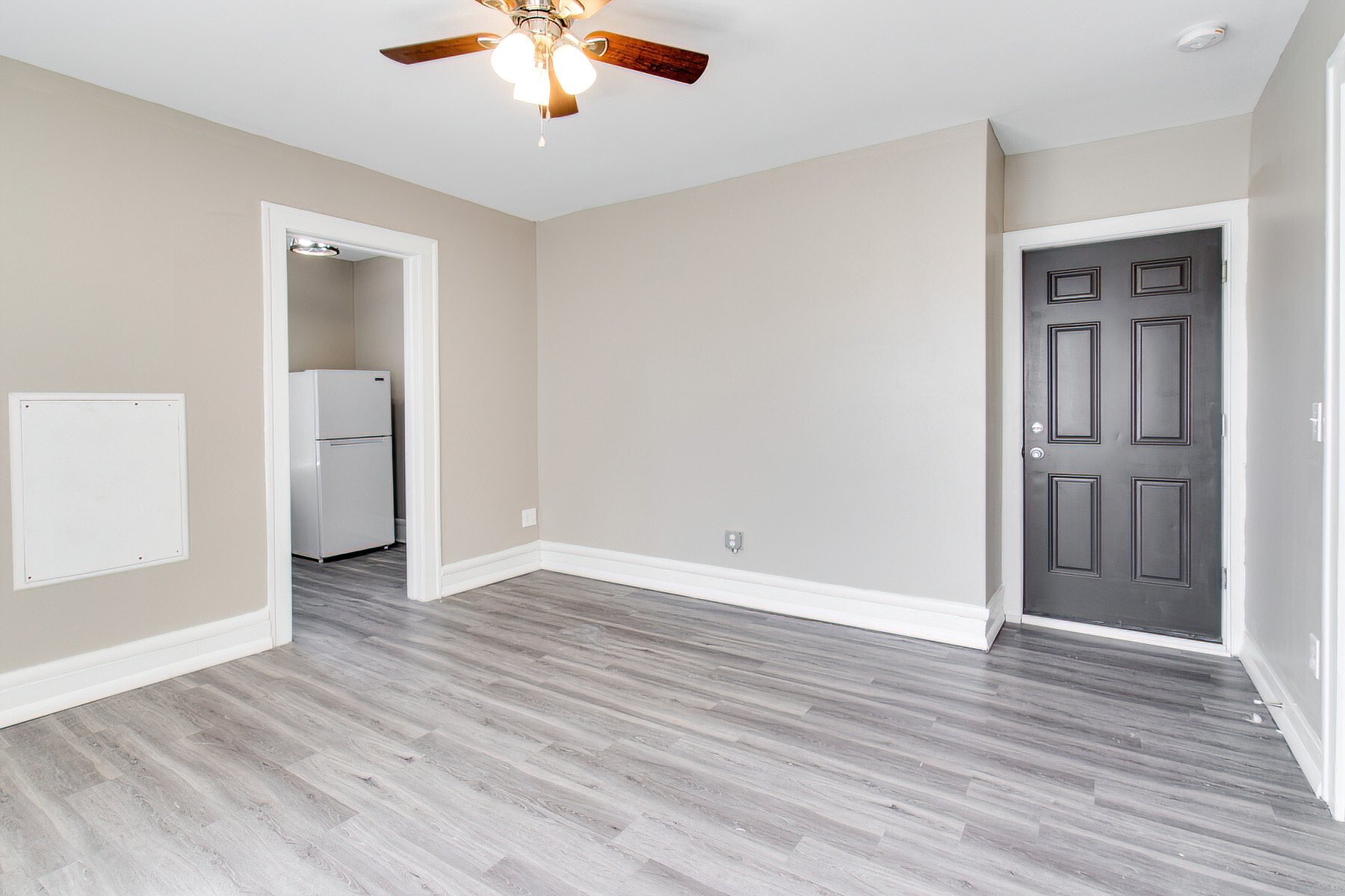 Property Details | The Huron Place | Pontiac, MI