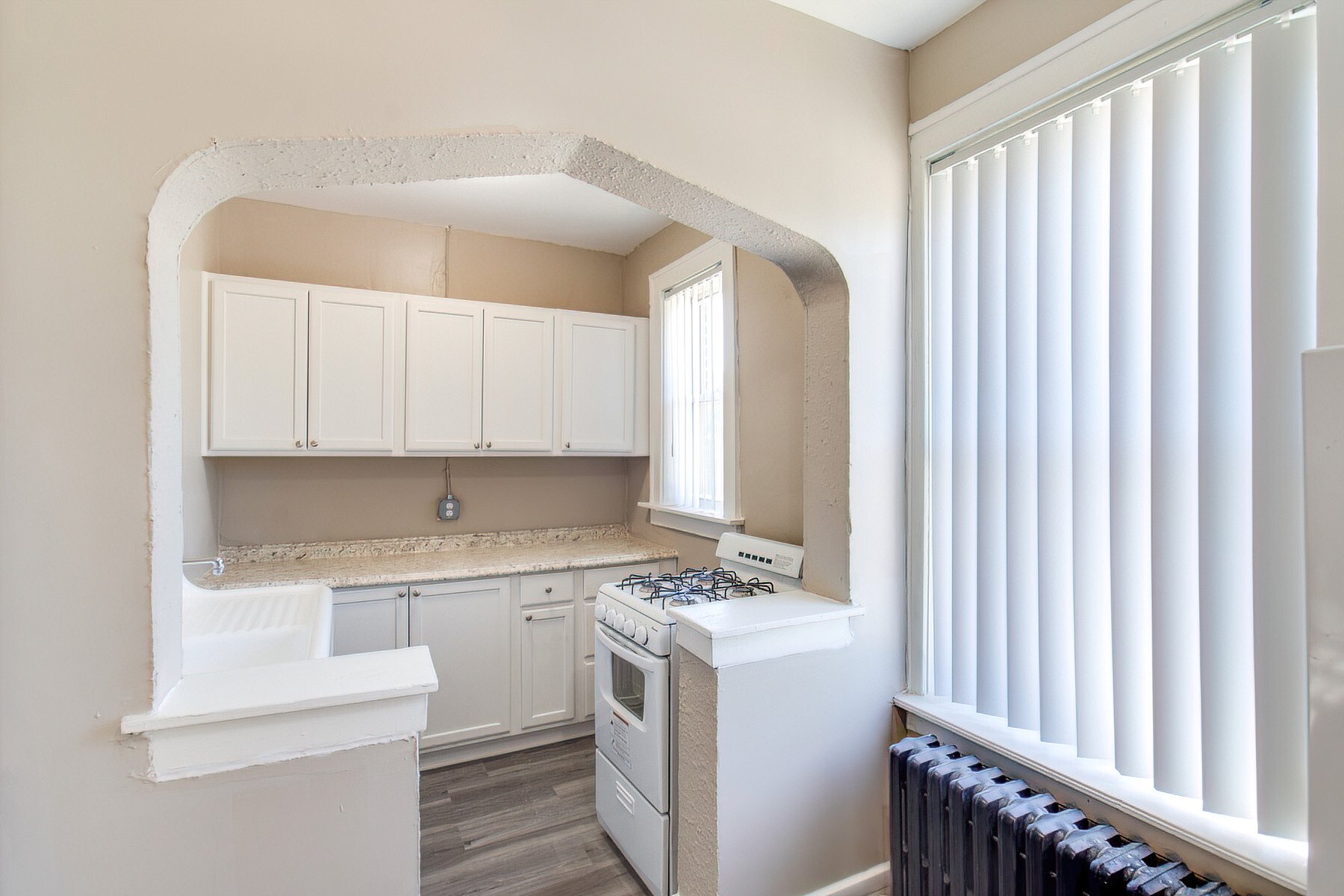 Property Details | The Huron Place | Pontiac, MI