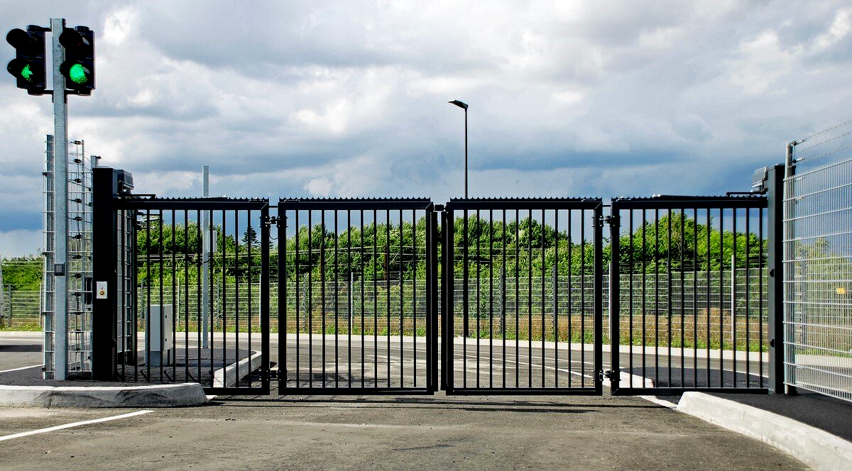 Commercial Driveway Gates | Arrow Gates Vancouver