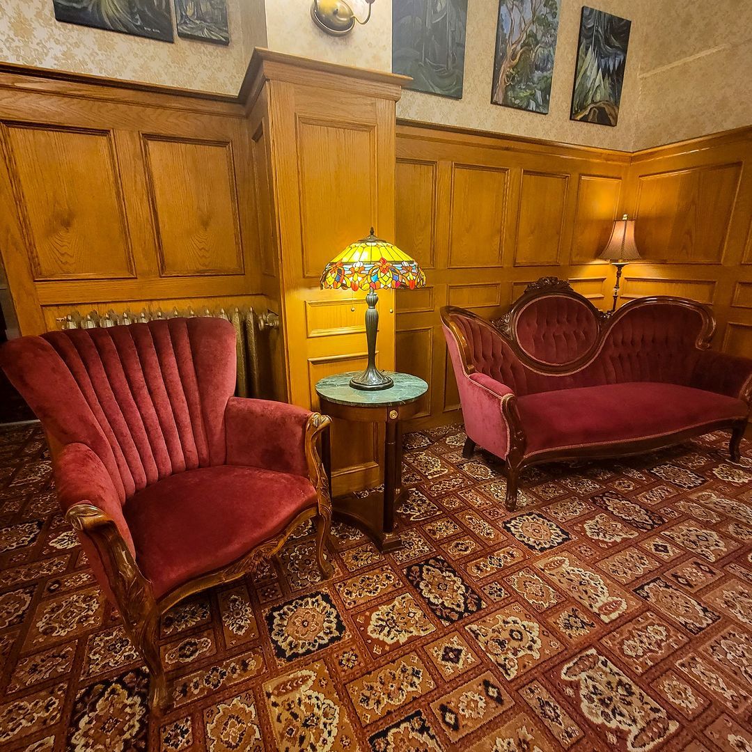 Welcome to James Bay Inn|Historic Hotel in Victoria, BC